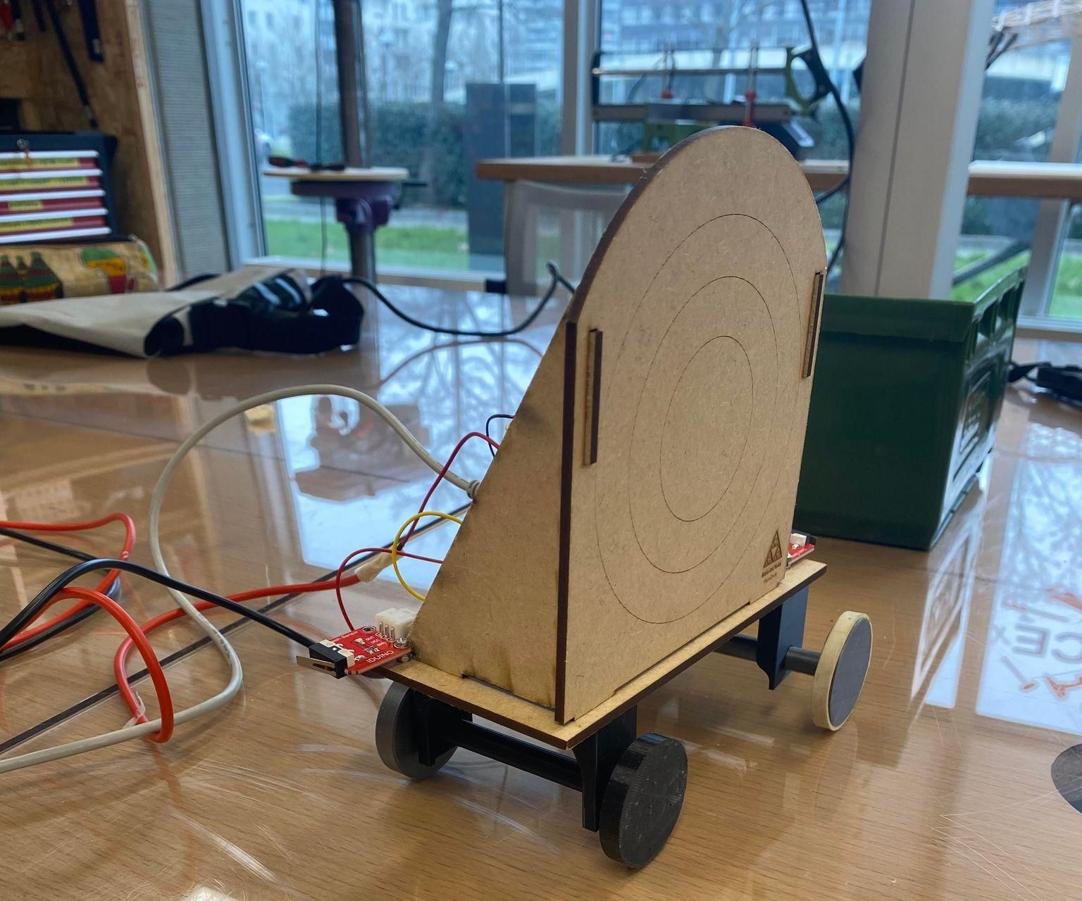 A Moving Target : 4 Steps - Instructables