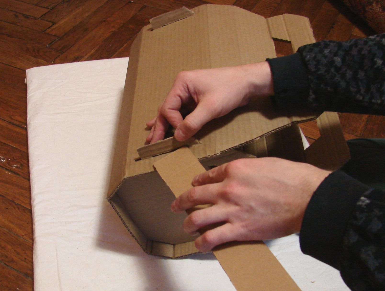 Cardboard Tool Bag : 8 Steps (with Pictures) - Instructables