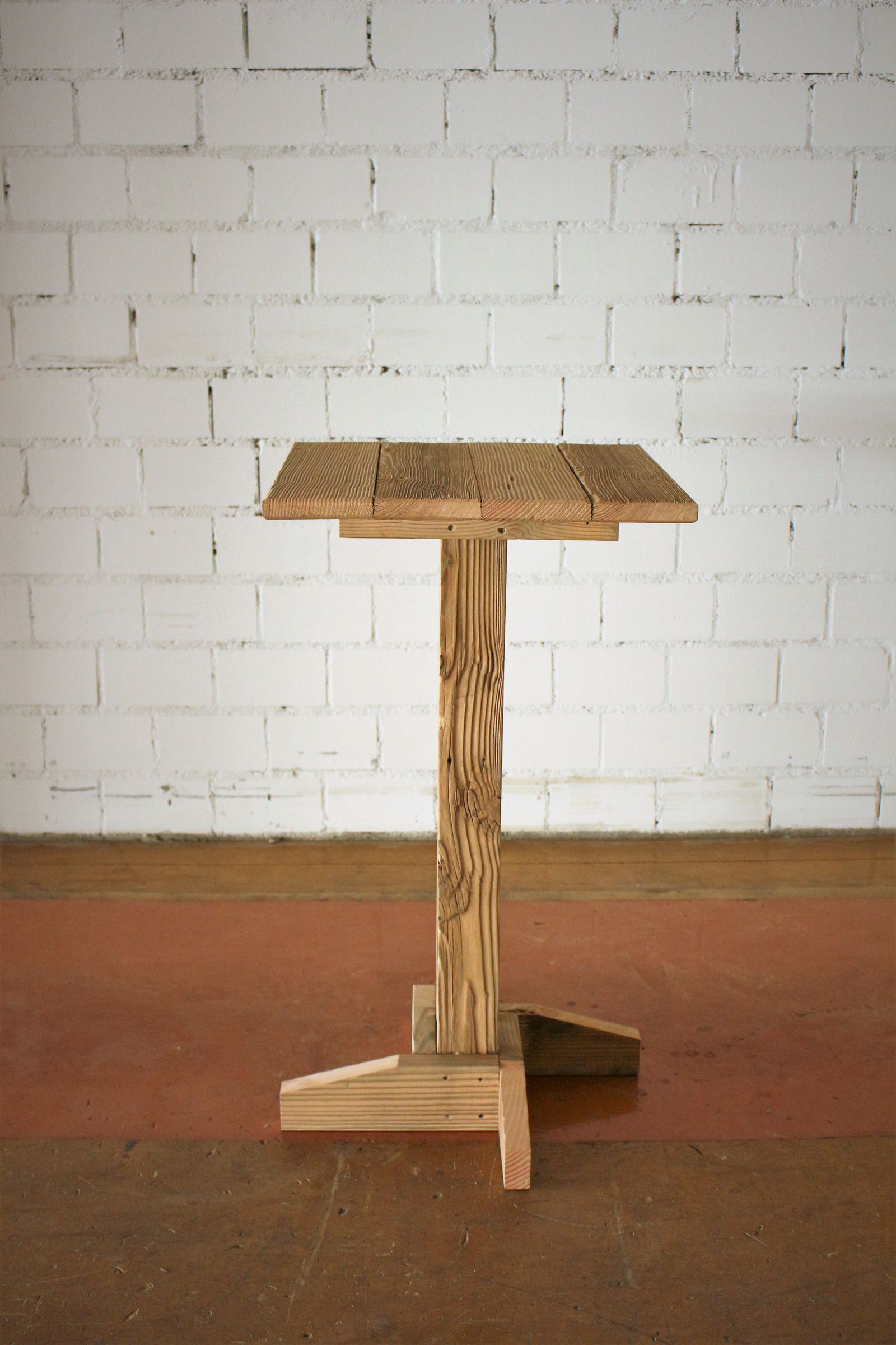 Reclaimed Wood Bar Table : 6 Steps - Instructables