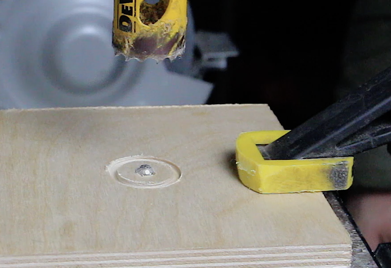 Creating a Molds From Aluminum Foil for Casting Lead or Tin : 8 Steps ...