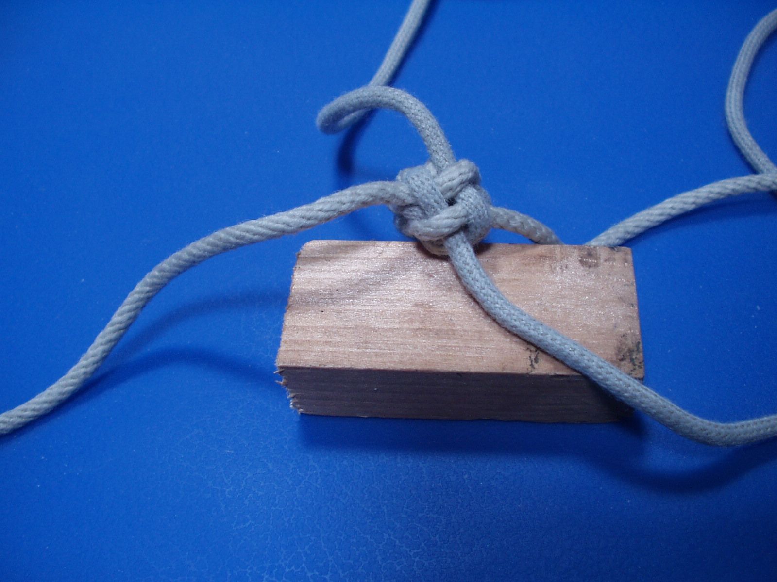Manrope Knot Lanyard : 7 Steps (with Pictures) - Instructables