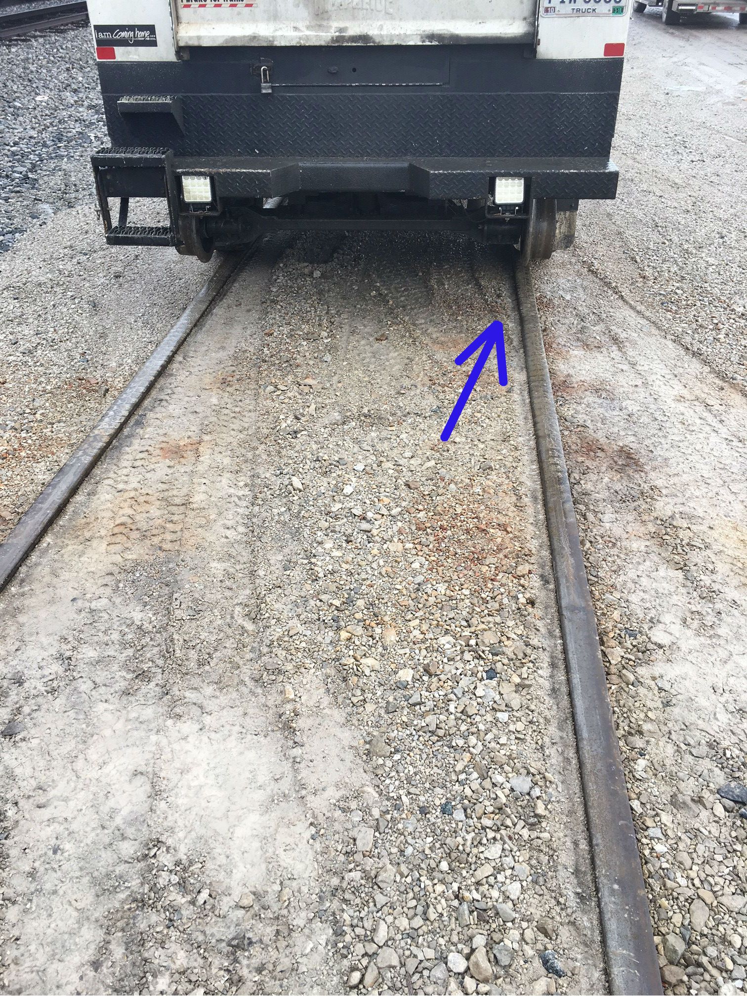 How to Set a Railroad Hi-rail Vehicle on the Track : 10 Steps (with ...