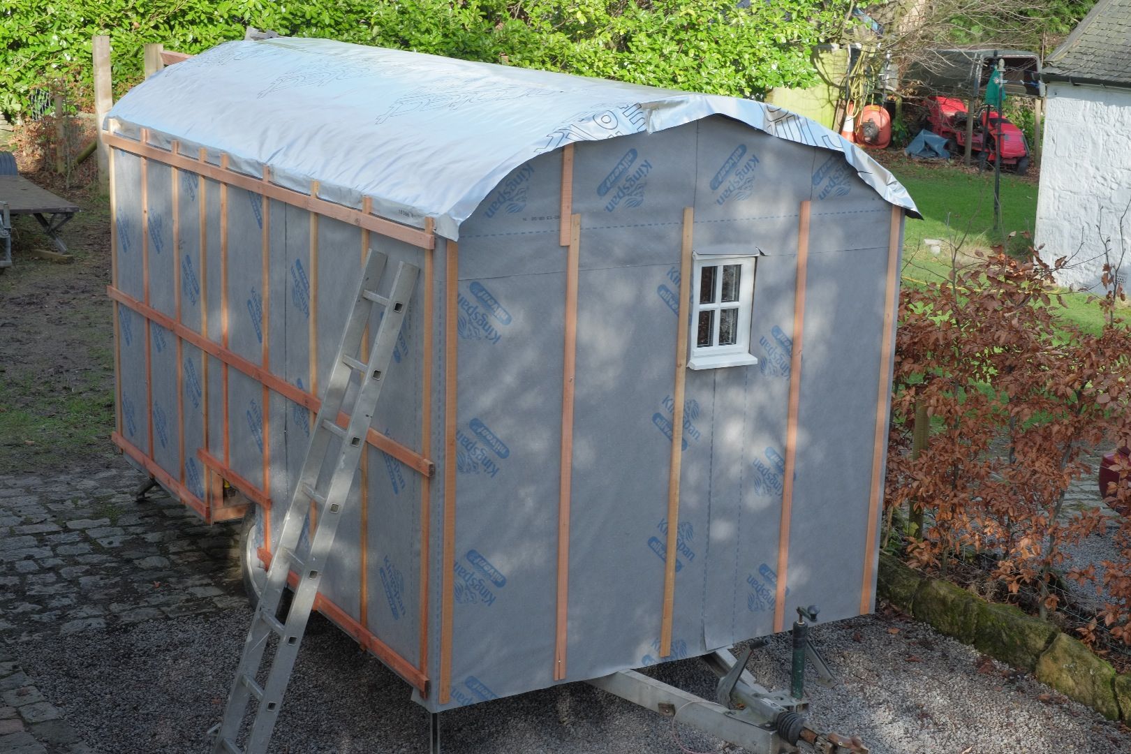 A Hut on Wheels : 22 Steps (with Pictures) - Instructables