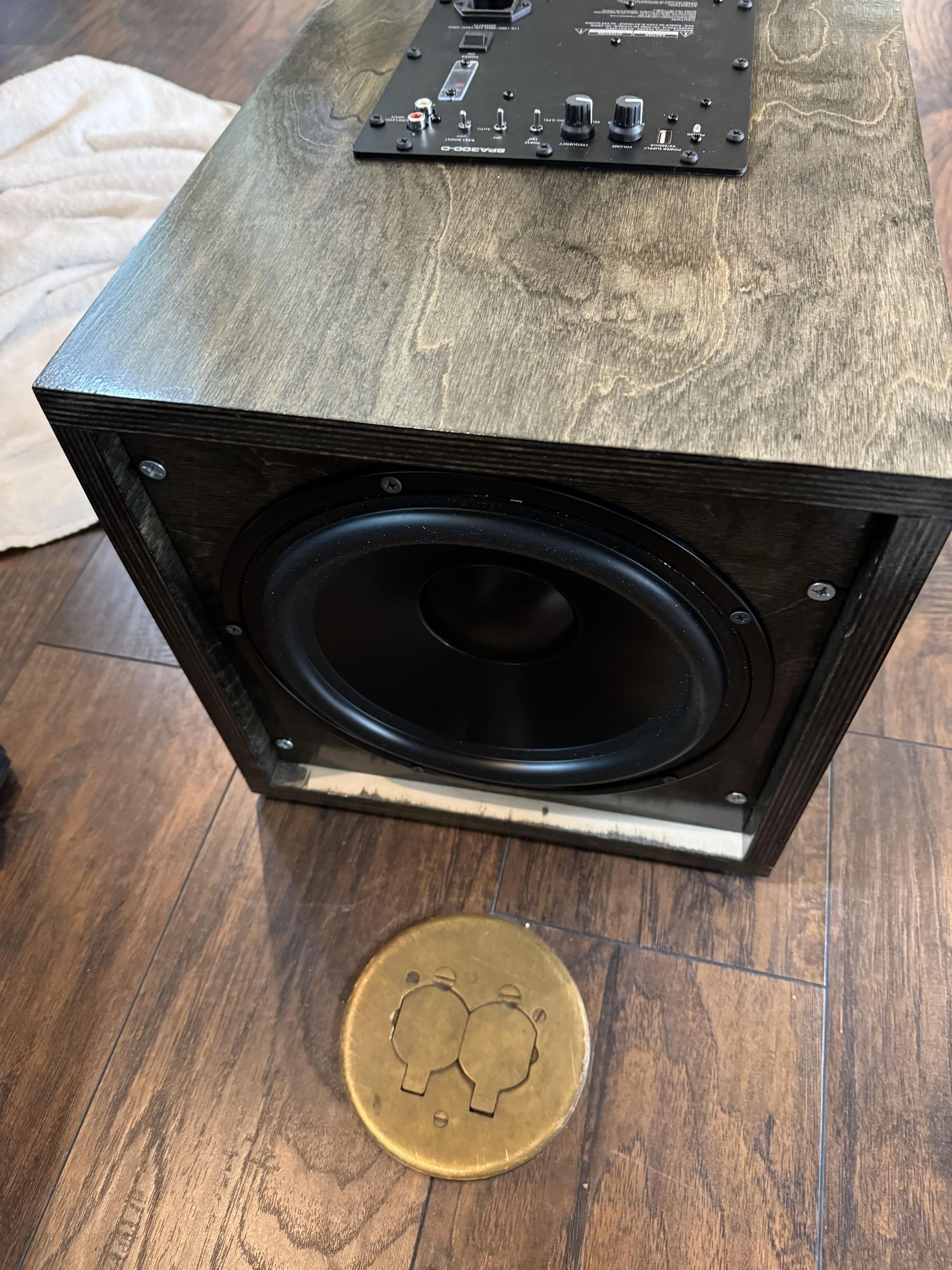 Sound Sleuth 7.1.4 Mixing Rig : 10 Steps (with Pictures) - Instructables