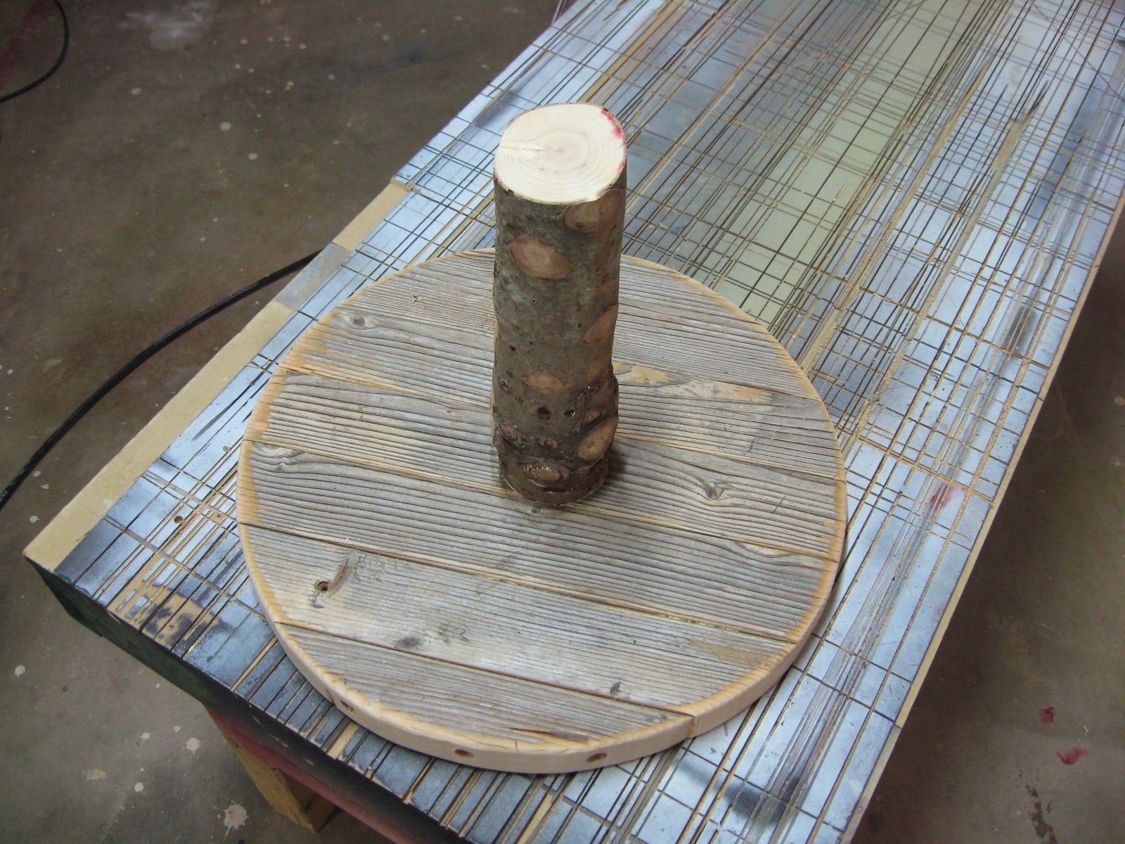 Knotted Tree Table (from Old Christmas Trees) : 10 Steps (with Pictures ...