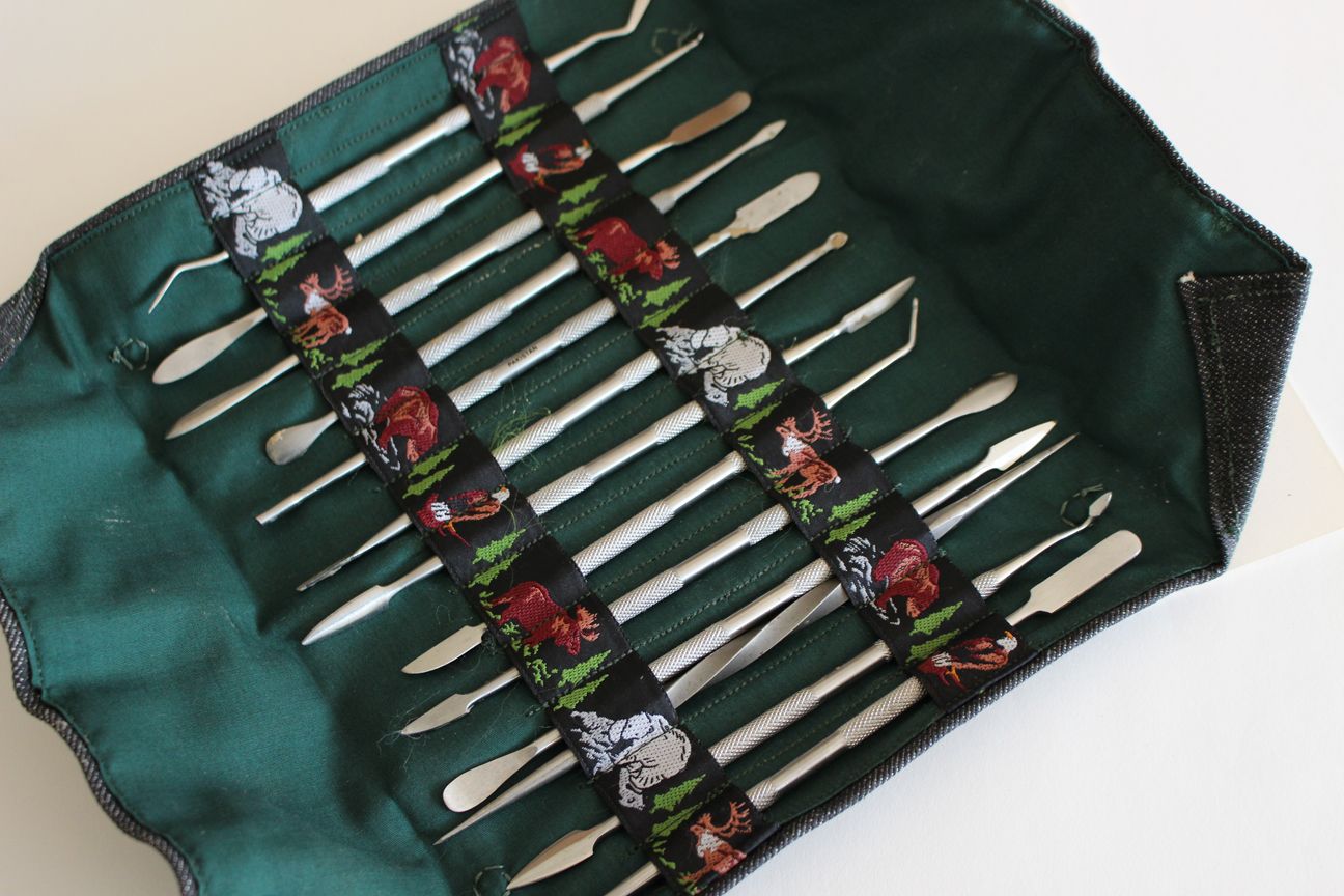 How to Make a Tool Roll - Bring Your Hand Tools With You Anywhere! : 8 ...