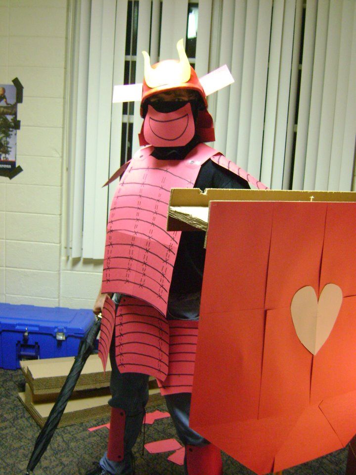 Samurai on a Dime! a Construction Paper Samurai Costume~ (with Pictures ...