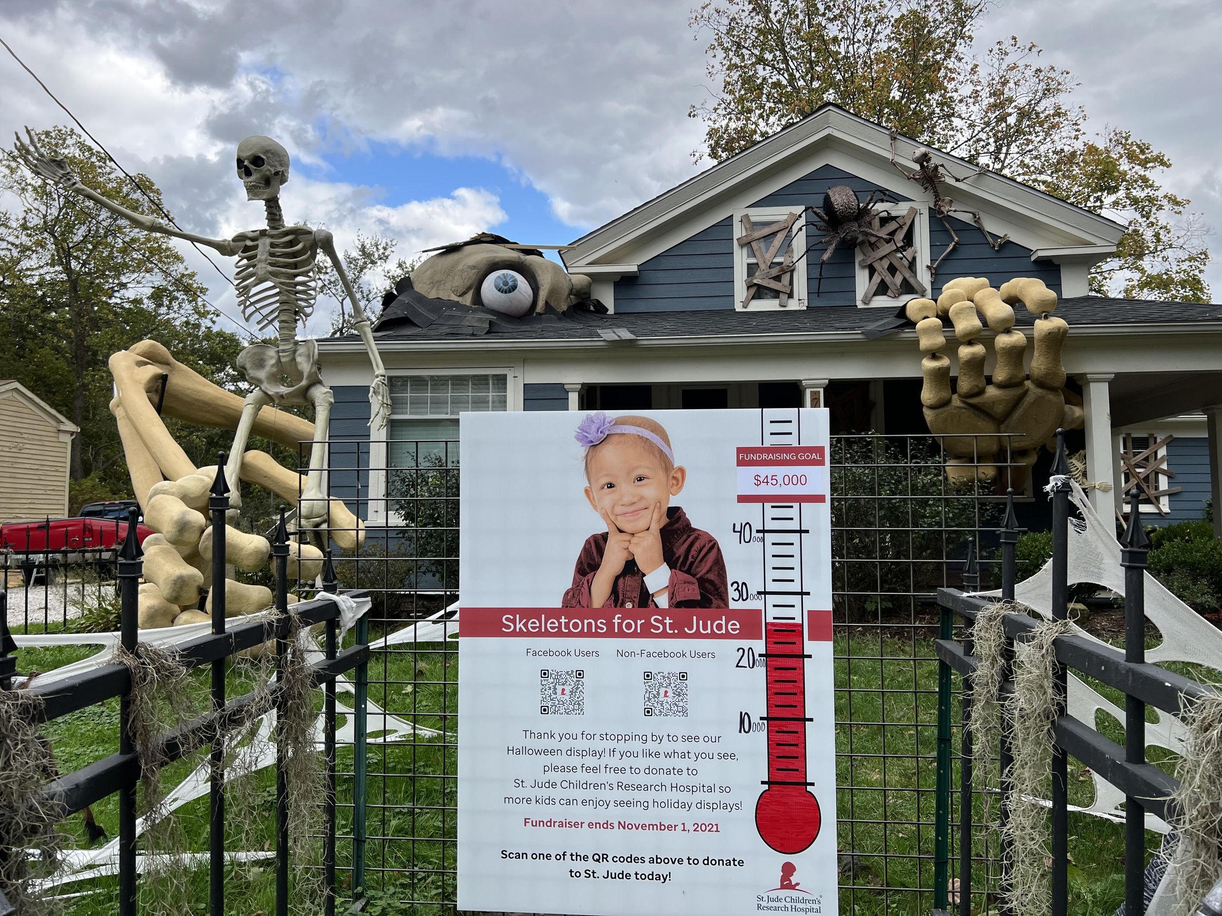 Over Sized Skeleton Breaking Out of My Home : 11 Steps (with Pictures ...