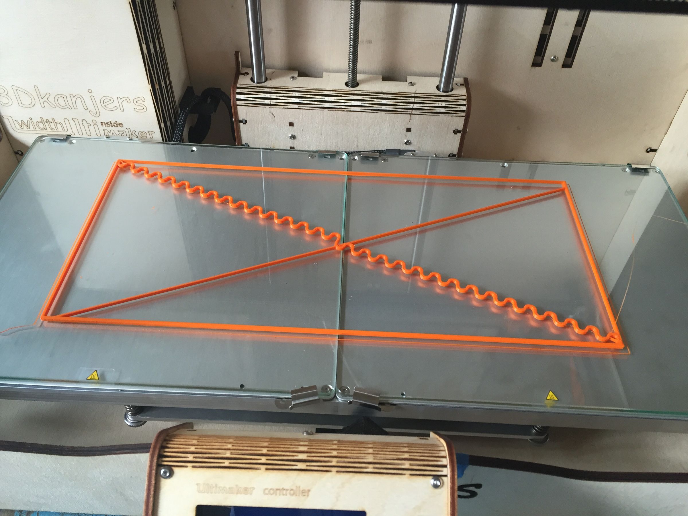 How to Build an Ultimaker Original + With a Double Sized Printing Bed ...