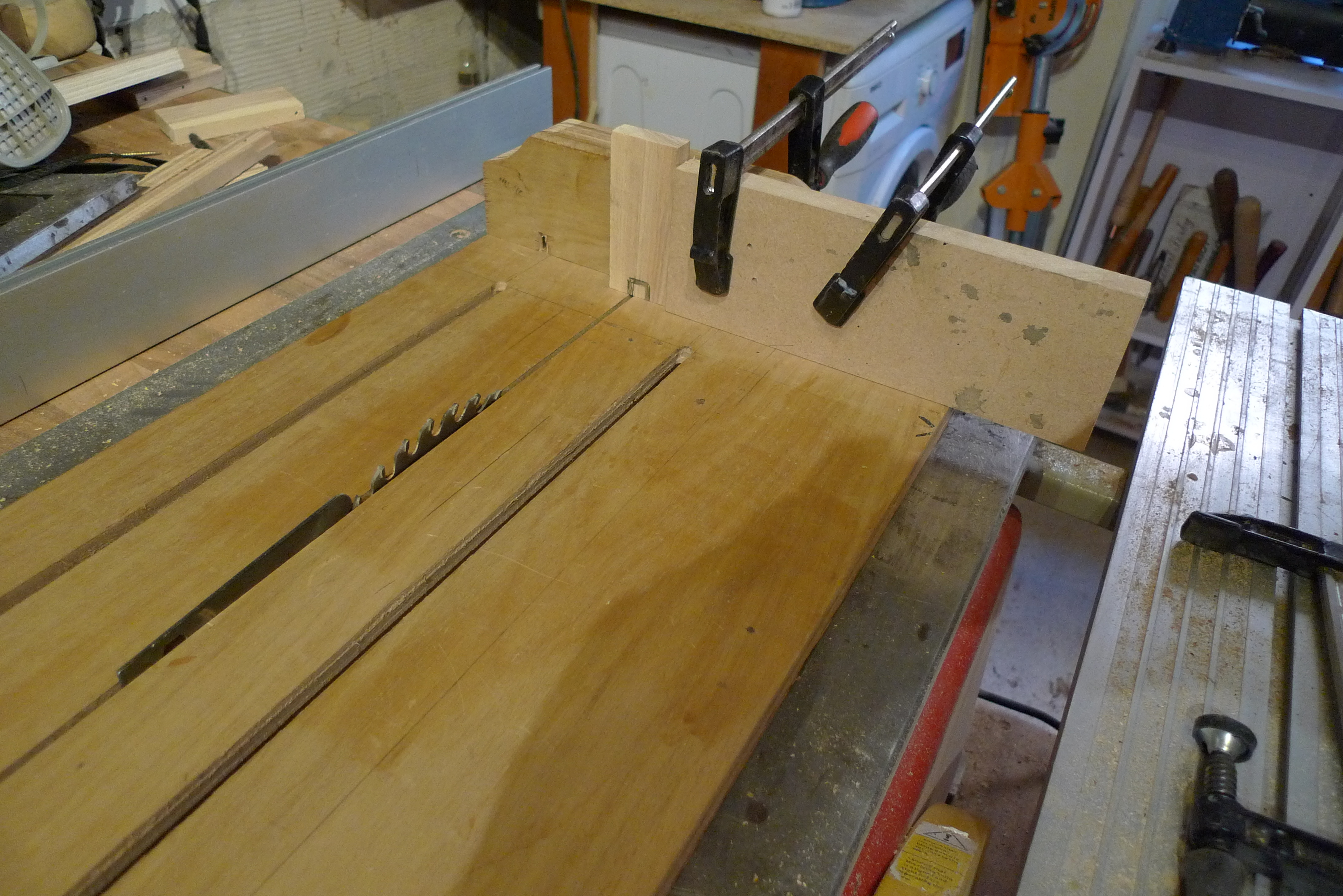 Finishing Walnut Box With Integral Hinge : 7 Steps (with Pictures ...