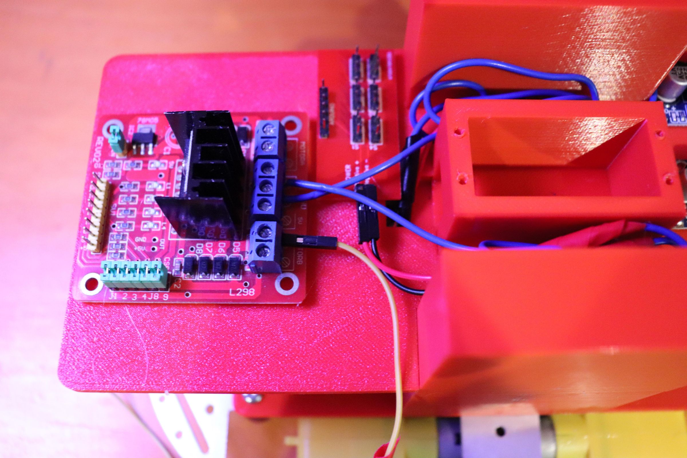 Bluetooth Controlled Claw Robot : 20 Steps (with Pictures) - Instructables