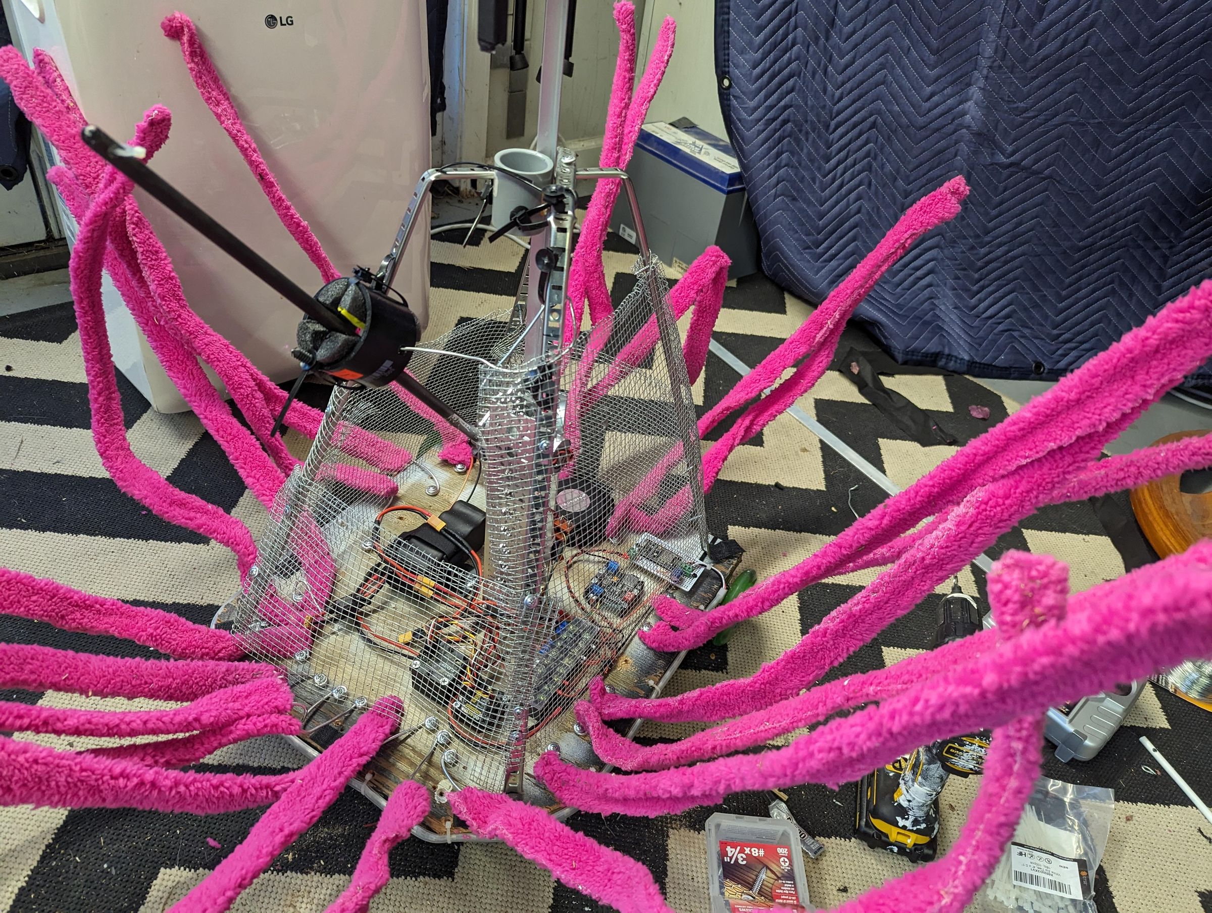 Remote Controlled Yip Yip With Sound, Lights, and Moving Mouth : 15 ...