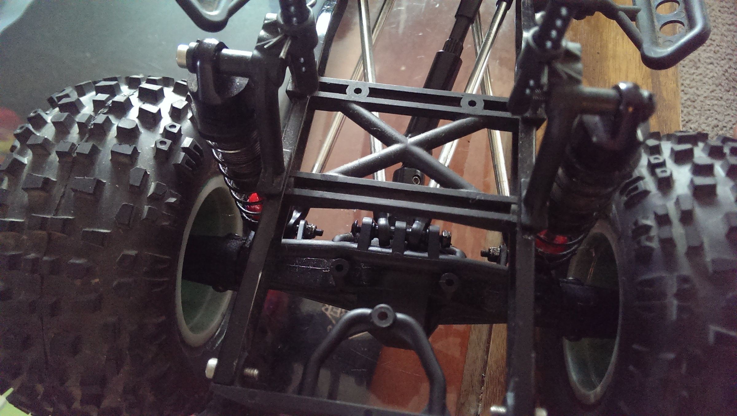 Axial SCX10 Honcho 4-link Rear Aluminum Upgrade : 4 Steps - Instructables