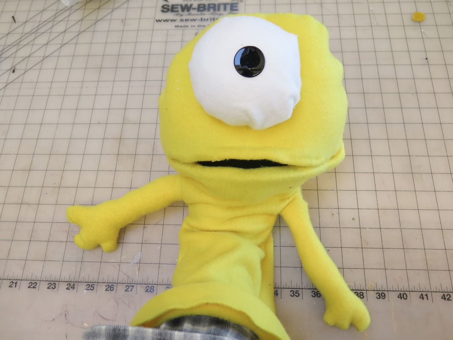 Make a Muppet Puppet! : 10 Steps (with Pictures) - Instructables