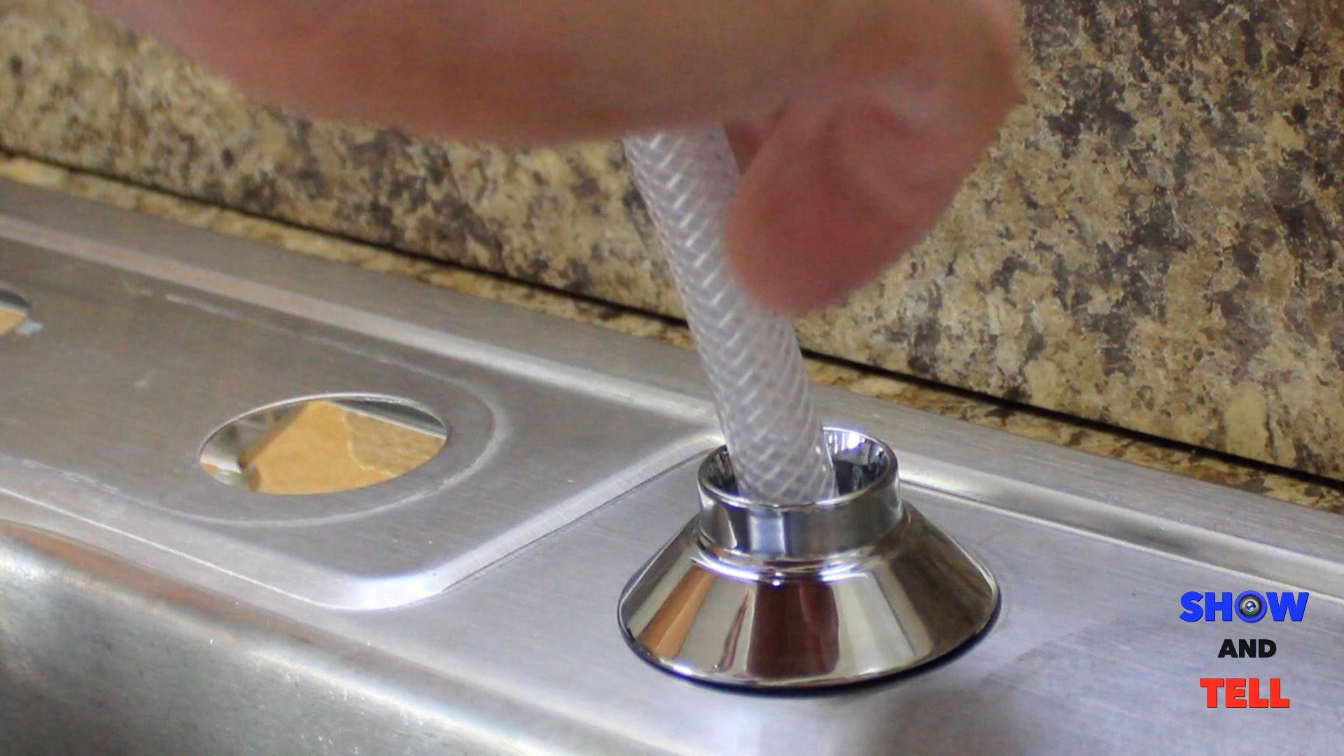 How to Replace a Kitchen Sink Faucet : 20 Steps (with Pictures ...