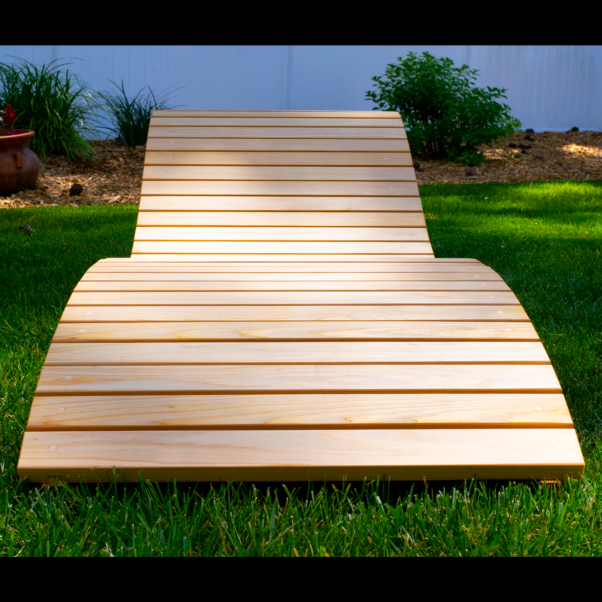 DIY Outdoor Chaise Lounge (Longue) : 7 Steps - Instructables