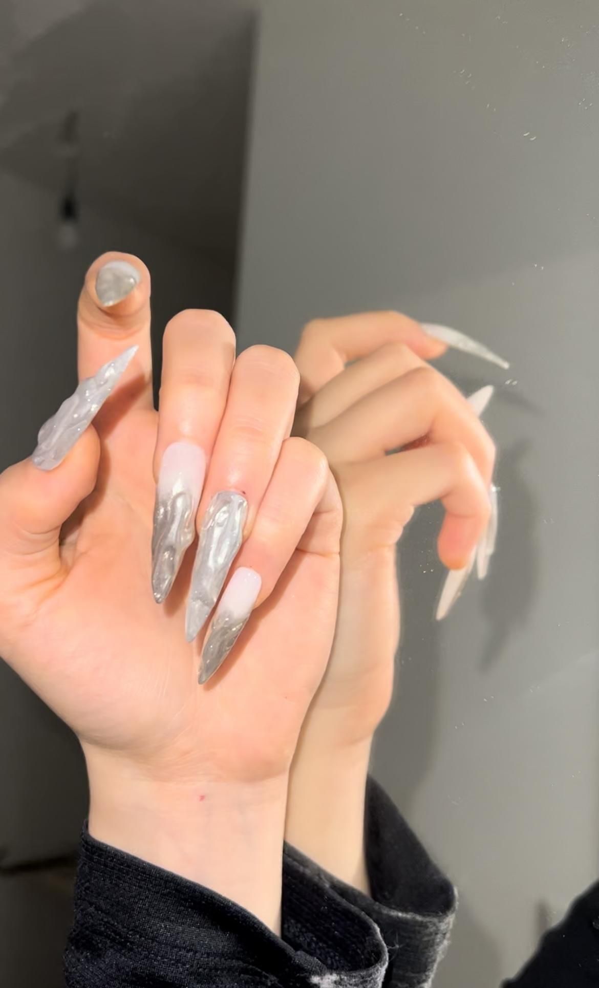 Chrome Texture Press on Nail : 10 Steps - Instructables