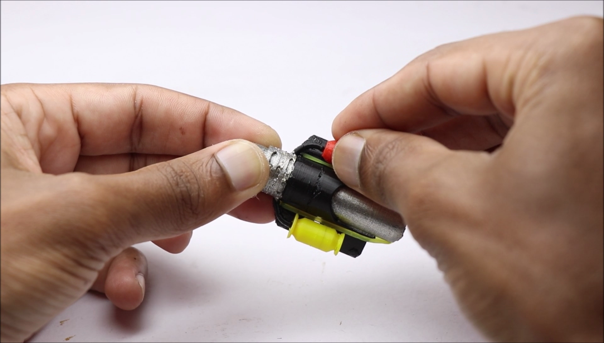 How to Make Working SCARLET SPIDER Web Shooter in Simple Way : 8 Steps (with Pictures ...