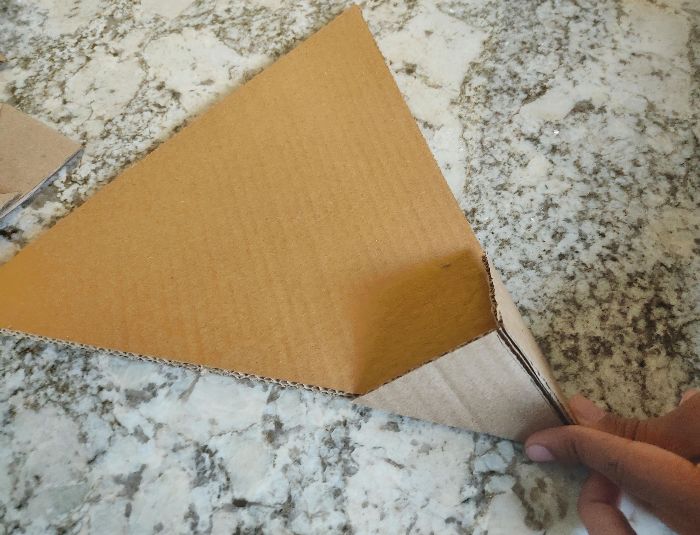 Cardboard Wall Pocket Organizer : 5 Steps (with Pictures) - Instructables