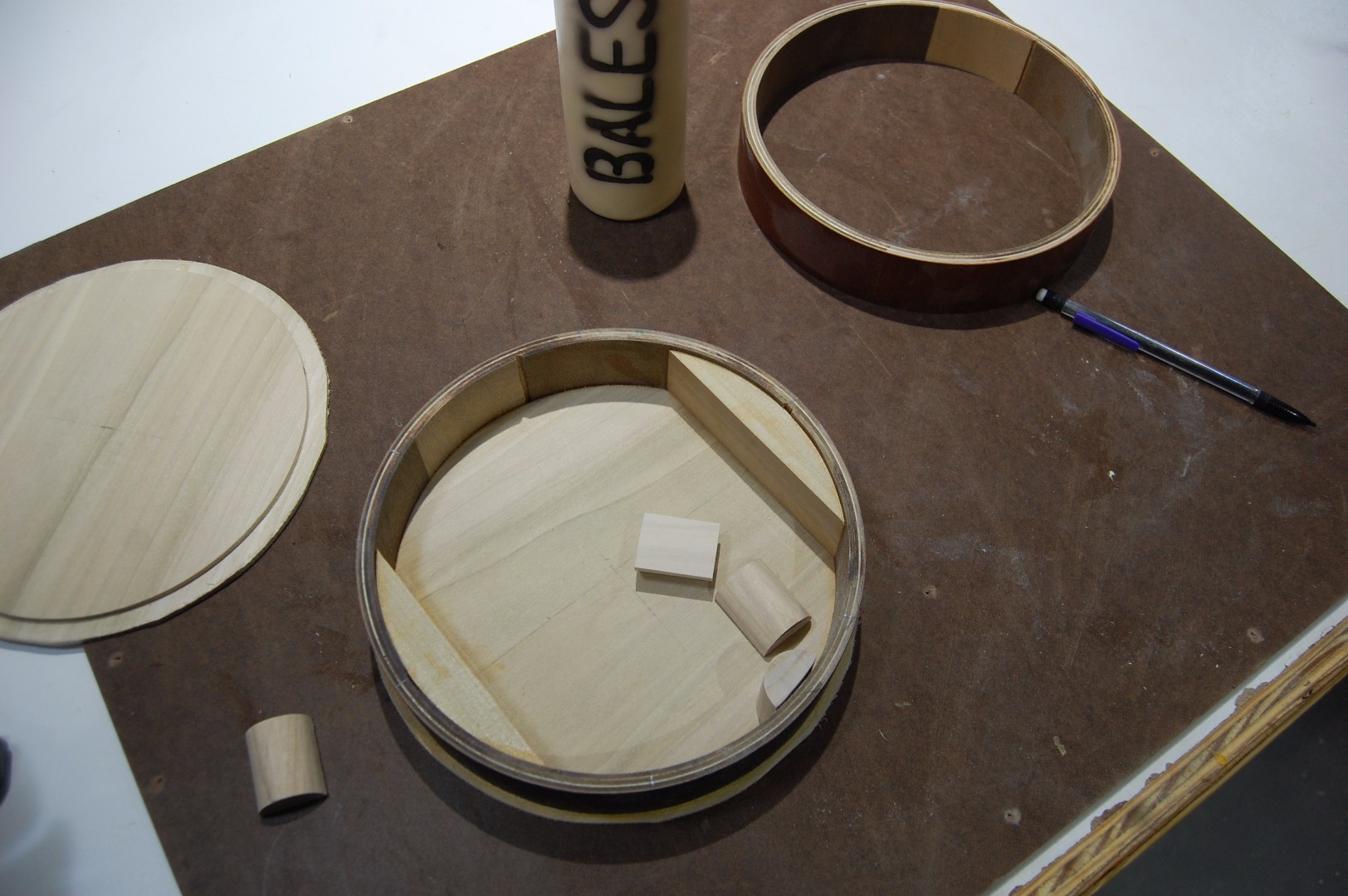 Diddley Bow : 17 Steps (with Pictures) - Instructables