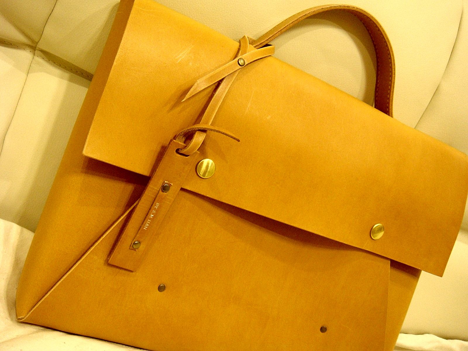 Simple Leather Briefcase : 7 Steps (with Pictures) - Instructables