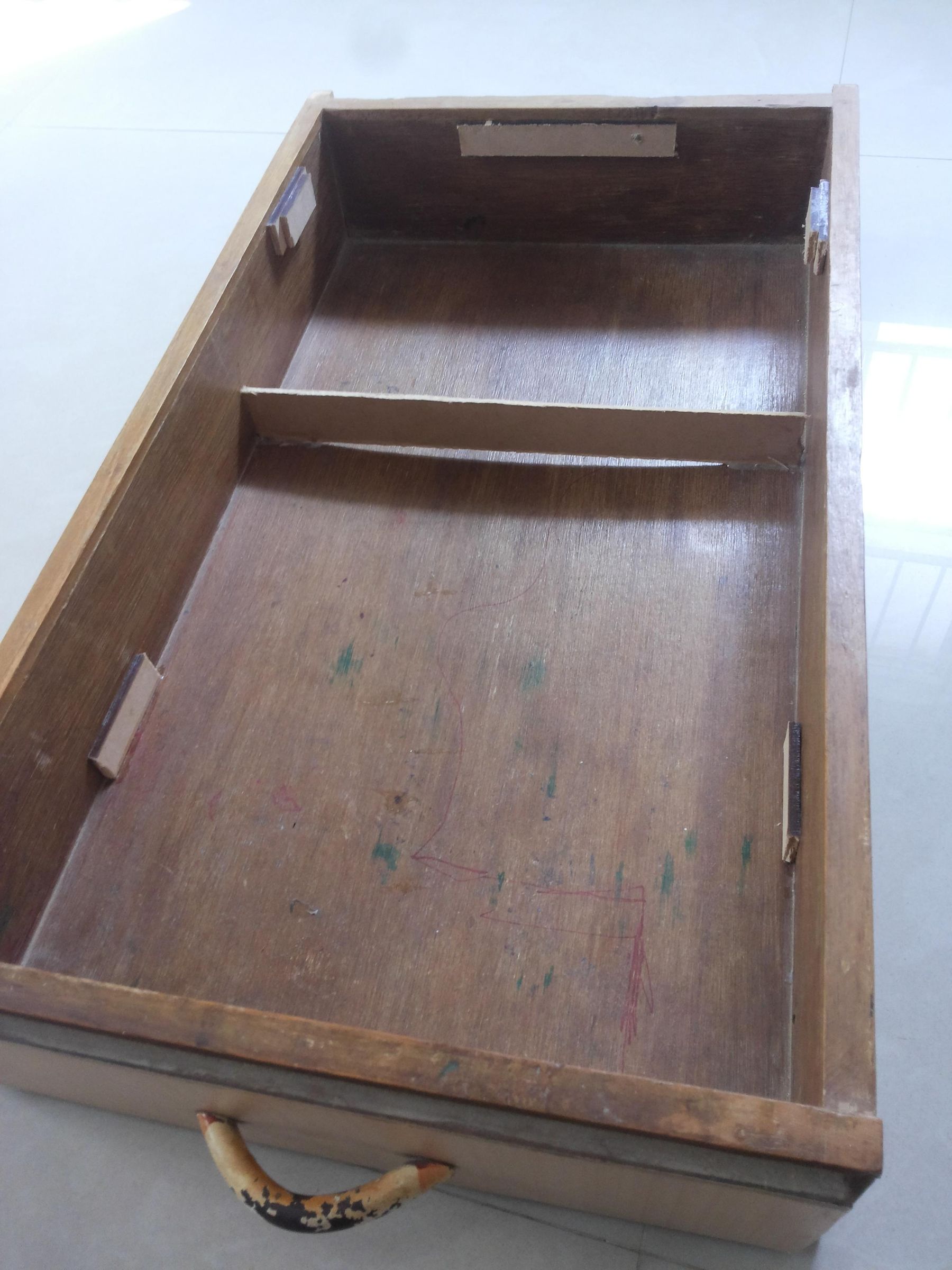 Secret Compartment in Drawer : 4 Steps - Instructables