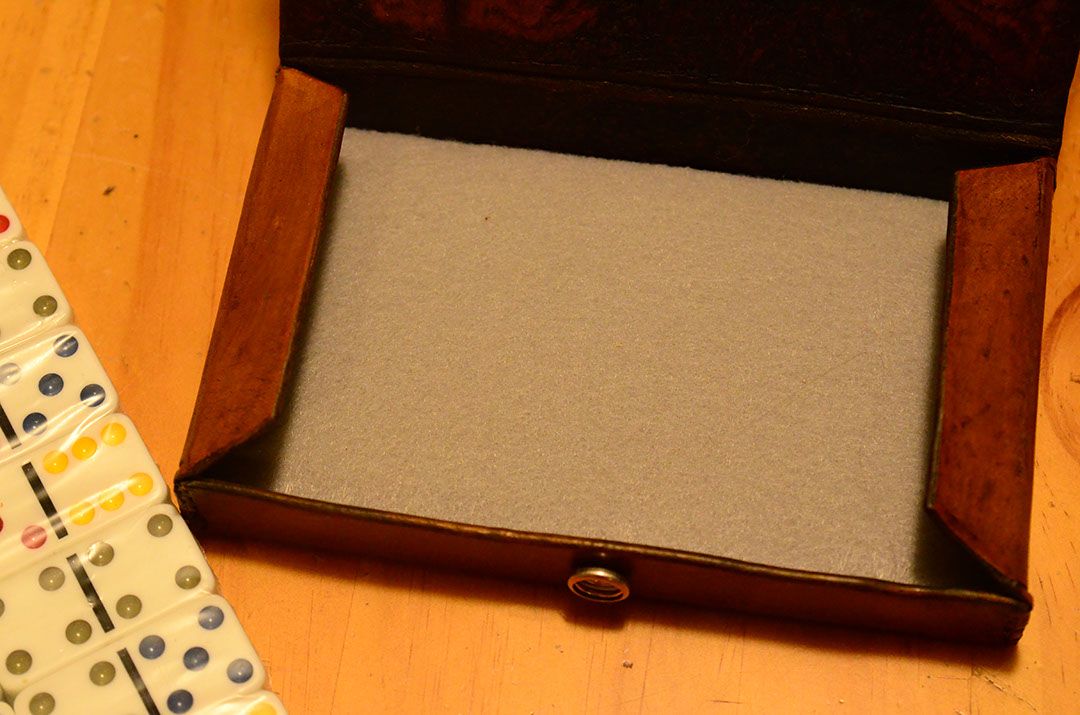 Leather Domino Case : 23 Steps (with Pictures) - Instructables