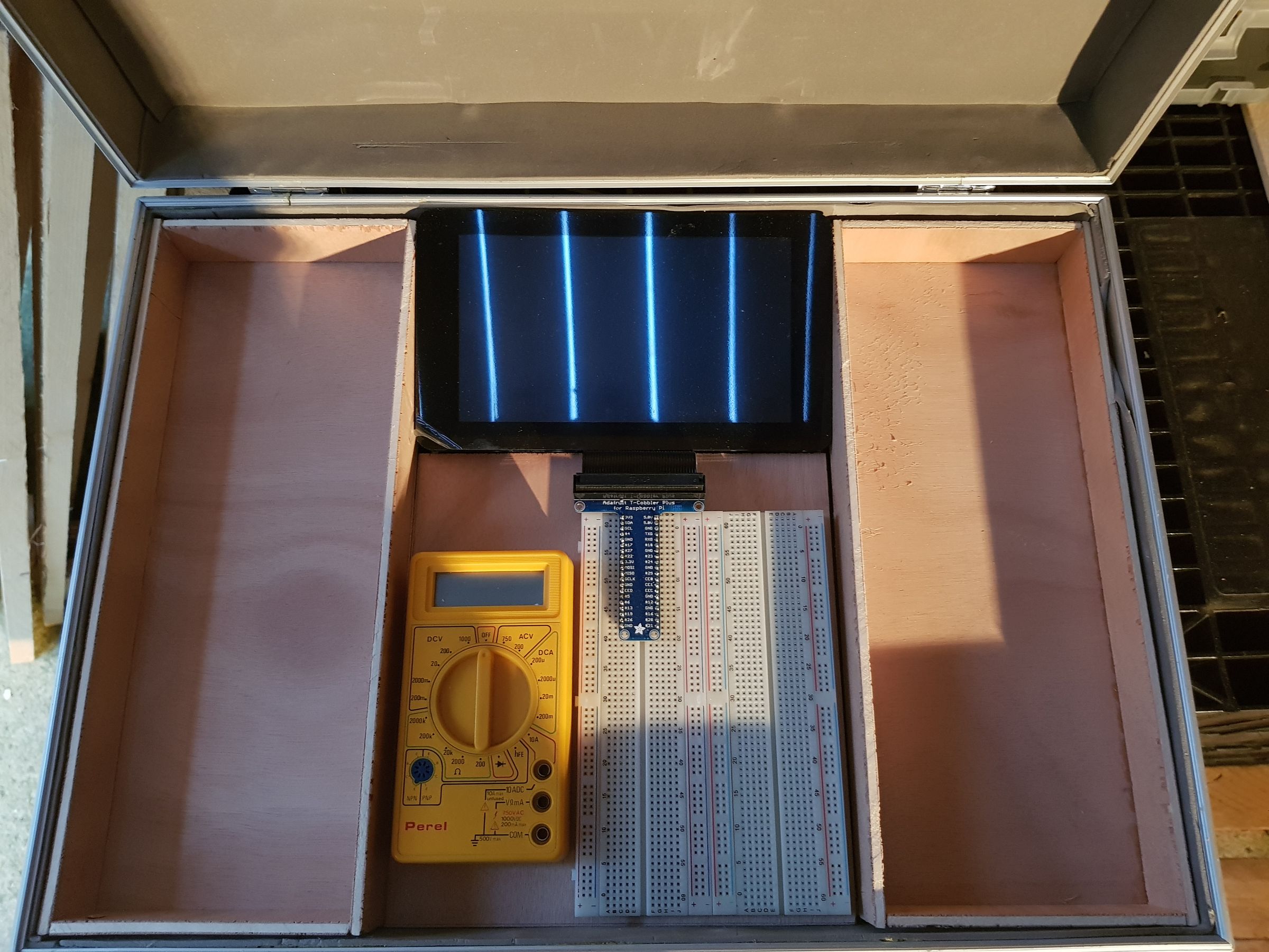 Portable Electronic Laboratory : 16 Steps - Instructables