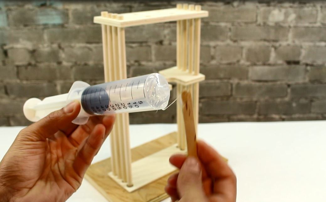 How to Make a Powerful Hydraulic Press : 6 Steps (with Pictures ...