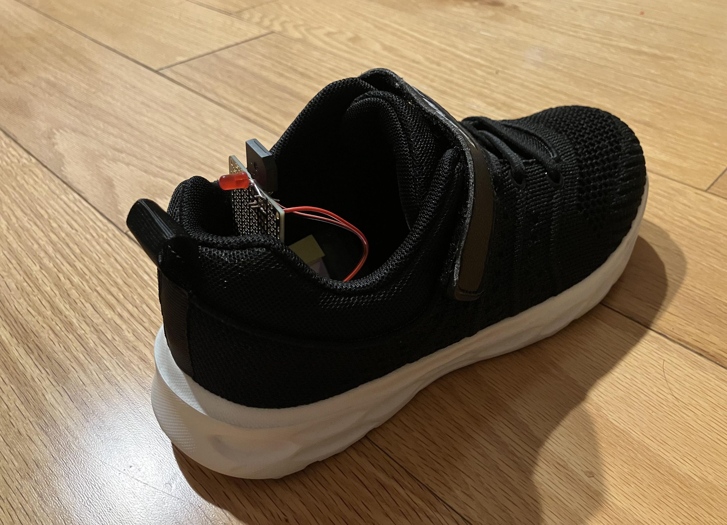 U-TENG Based Shoe Lights for Night Running : 7 Steps - Instructables