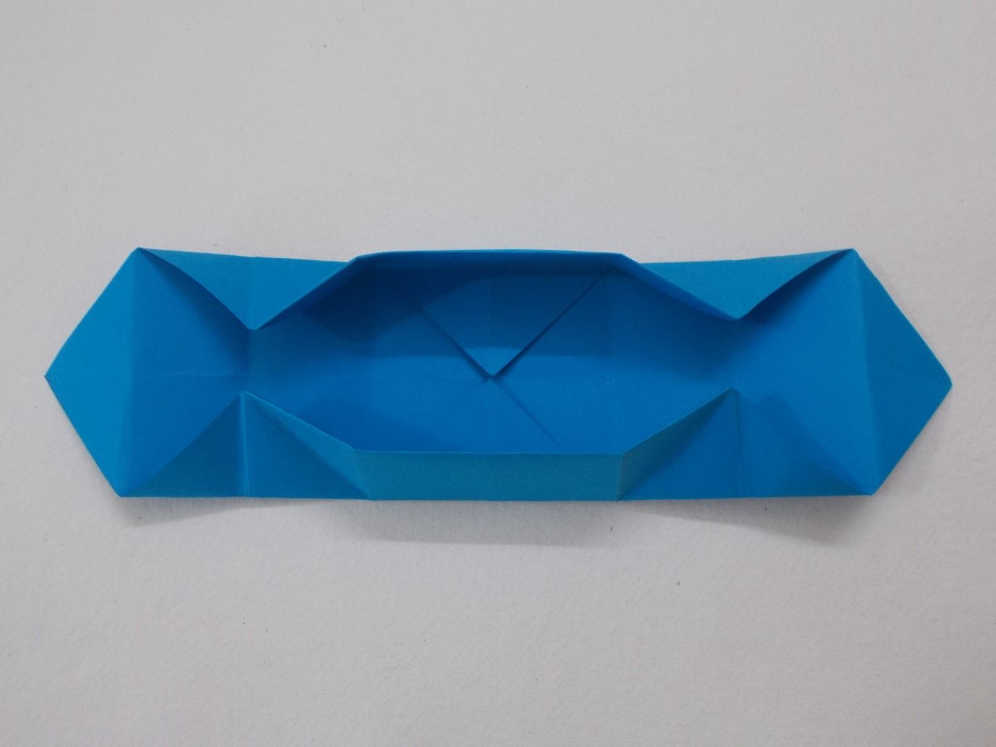 DIY Projects : How to Make an Origami Organizer : 6 Steps (with ...