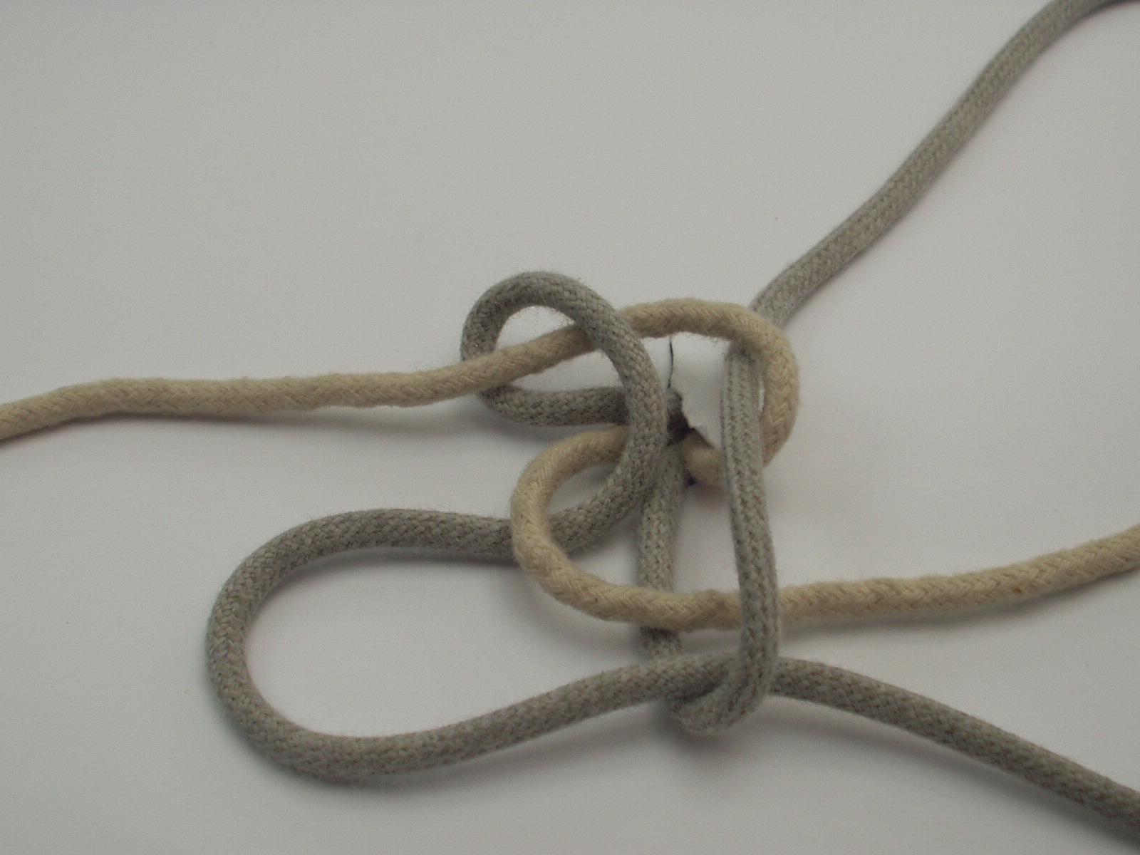 Over Two Crown Diamond Knot : 18 Steps - Instructables