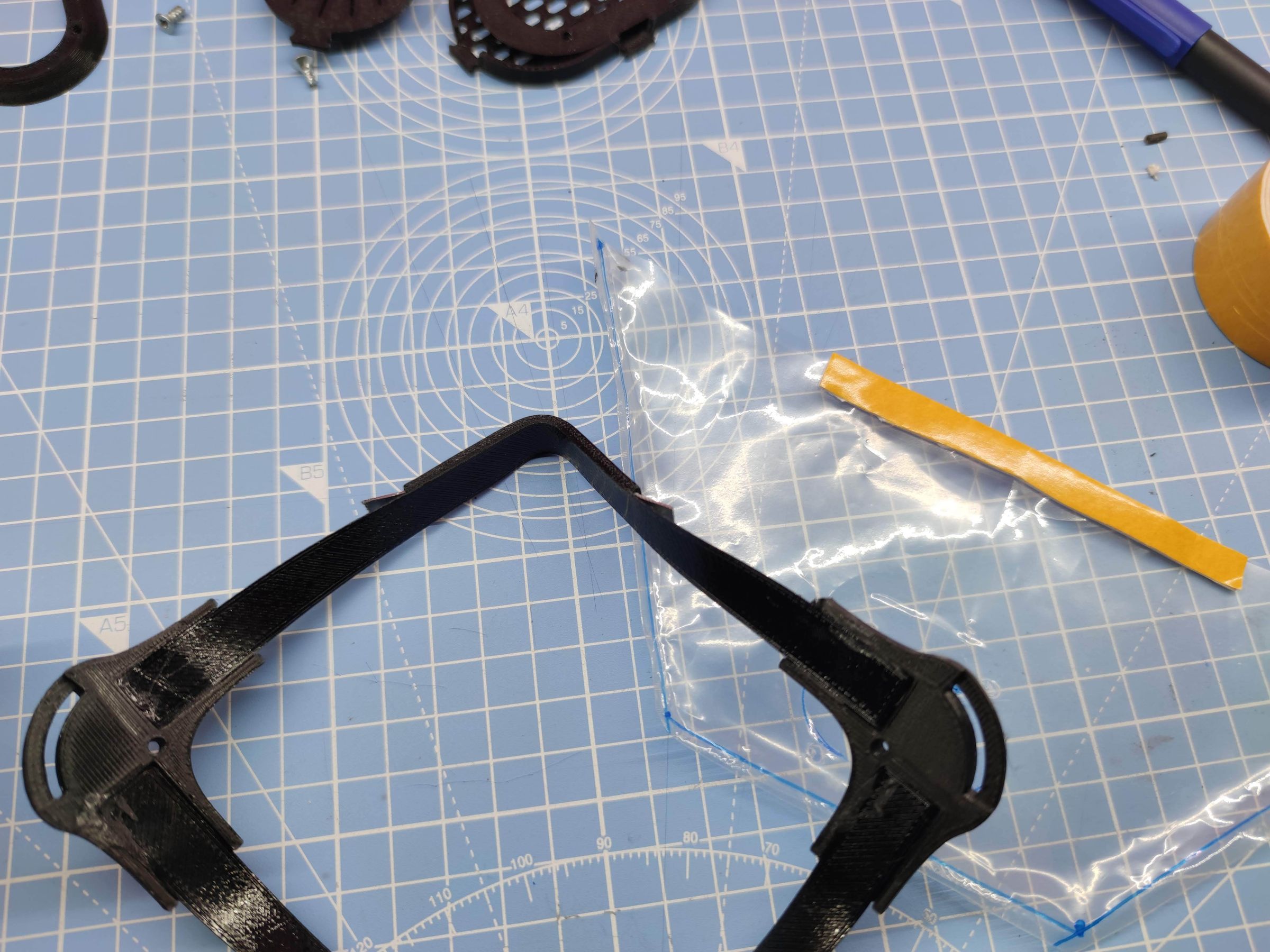 Slim and Adaptive Face Mask With Replaceable Filters : 10 Steps (with ...