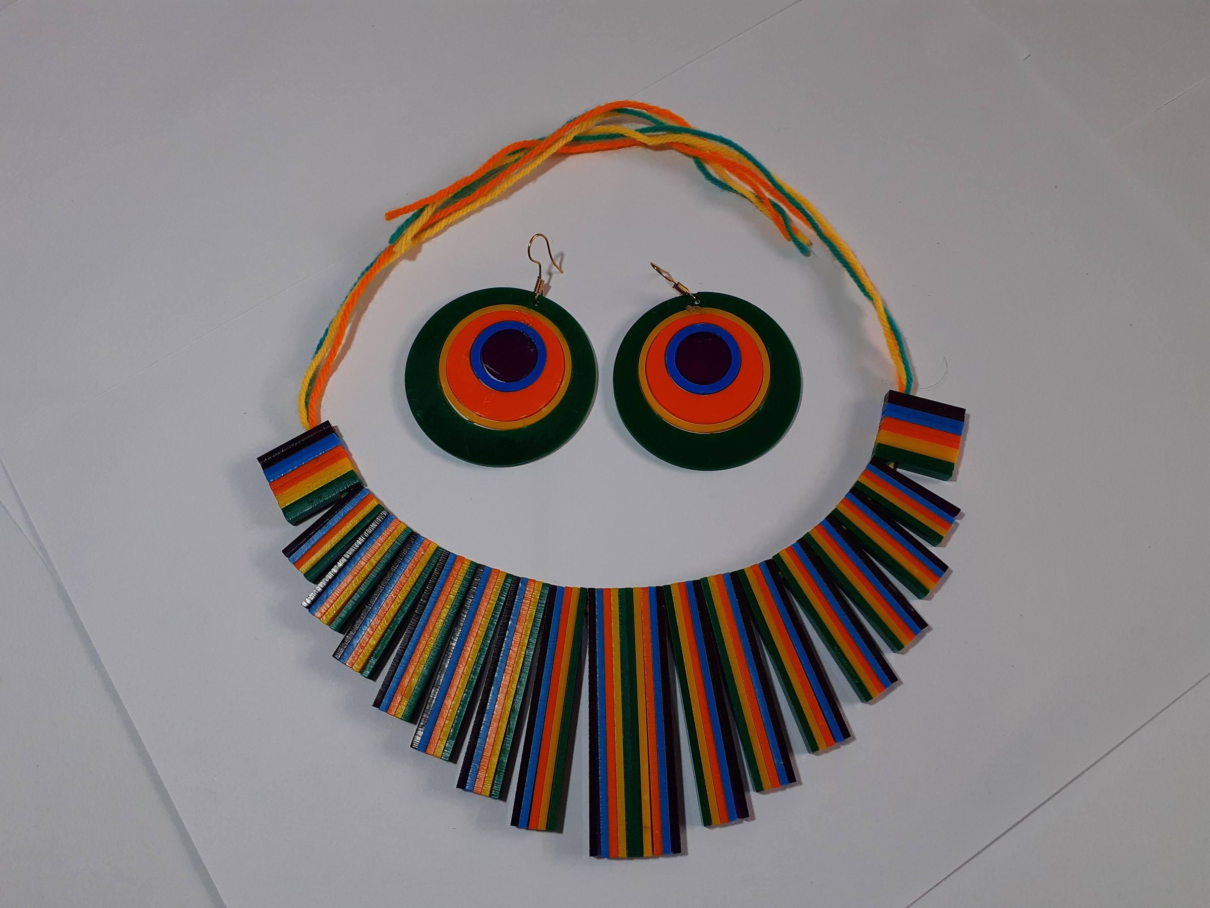 Peacock Pattern Jewelry Set : 4 Steps (with Pictures) - Instructables
