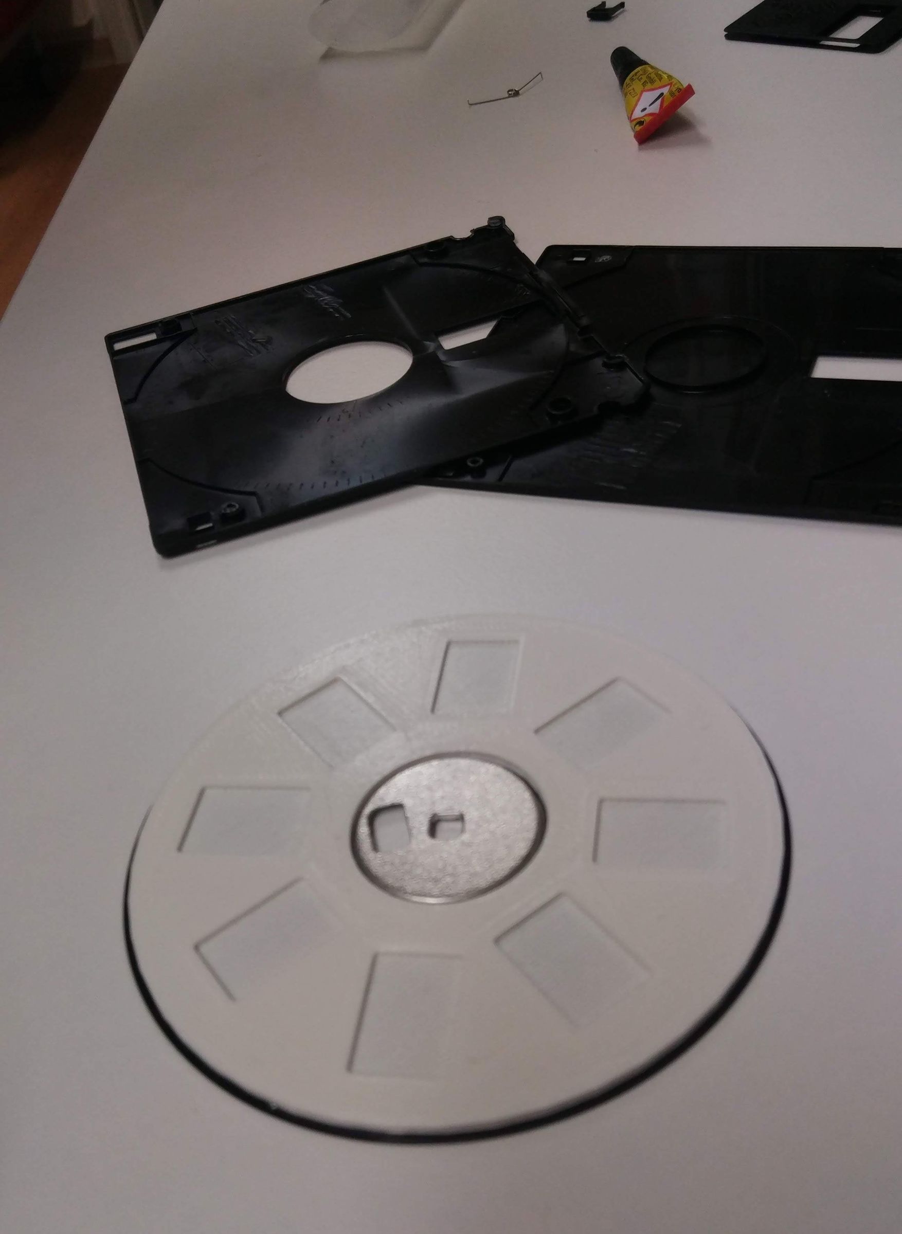 Floppy Disk Case for MicroSD Cards : 3 Steps - Instructables