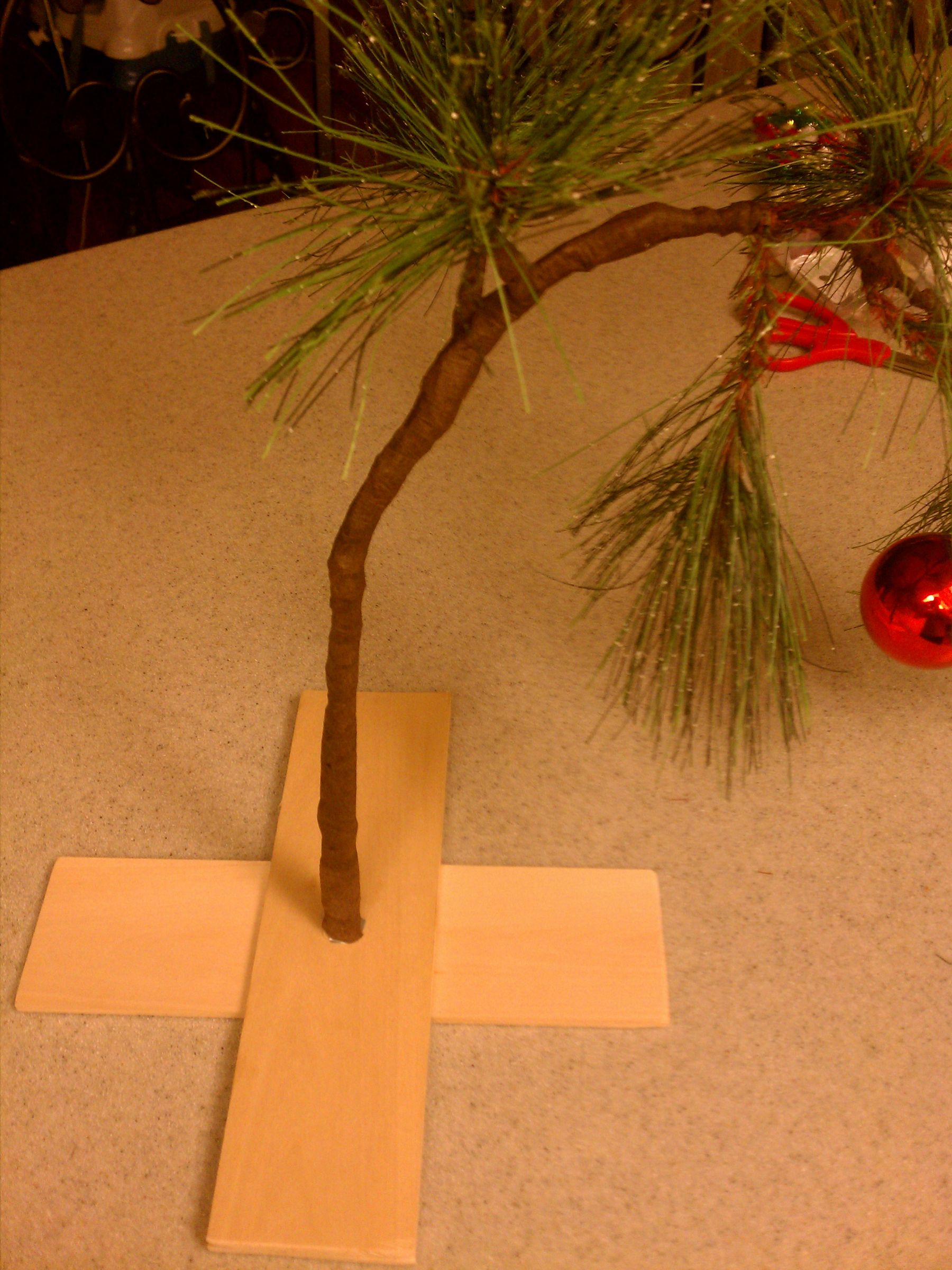 Charlie Brown's Christmas Tree : 4 Steps (with Pictures) - Instructables