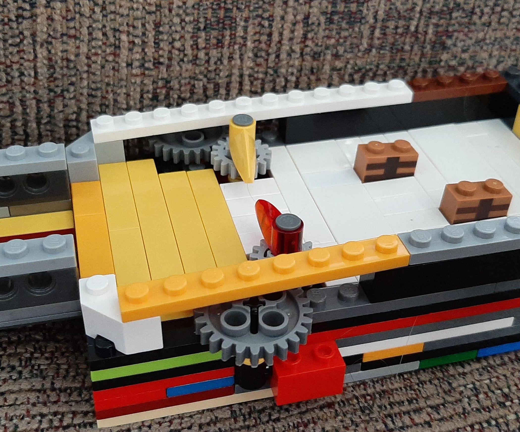 Lego Mini Pinball : 7 Steps - Instructables
