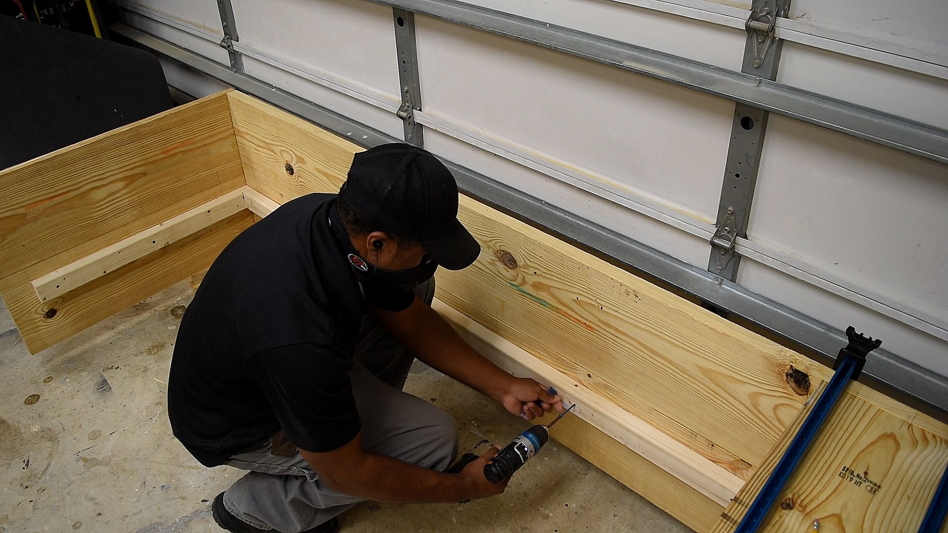 How to Make a SOFA That Turns Into a BED : 10 Steps (with Pictures ...