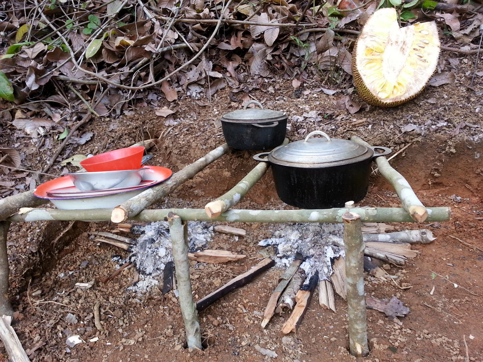 MALAGASY FIRE COOKING STANDS : 3 Steps (with Pictures) - Instructables
