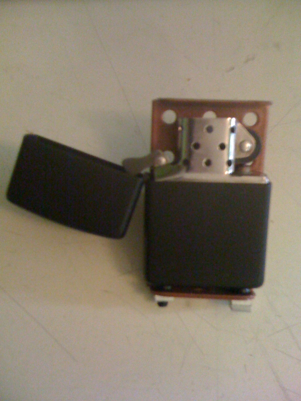 Super Simple Ligter (Zippo) Holder/stand (mecarno) - Instructables
