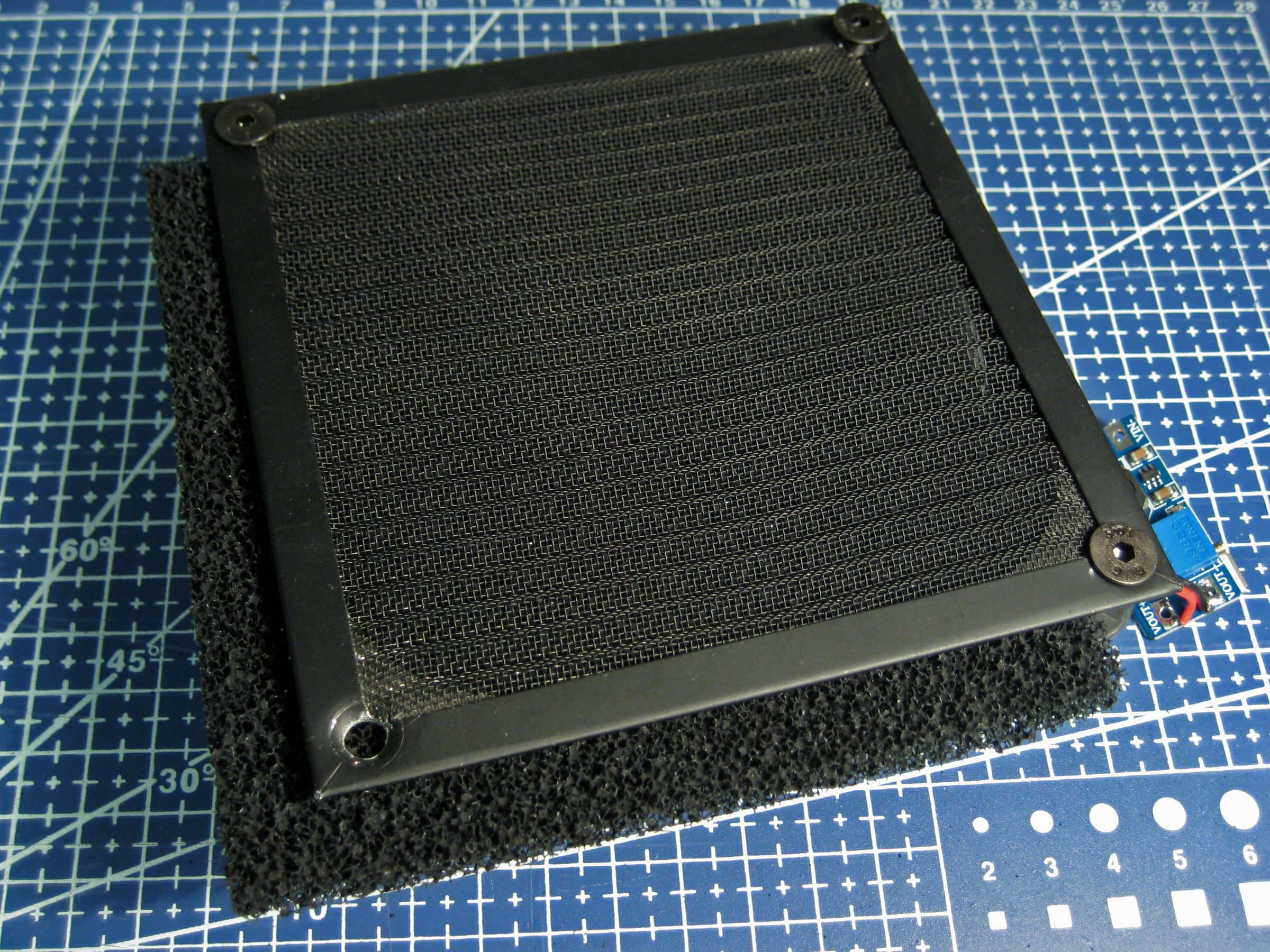Solder Fume Extractor With Activated Carbon Filter : 6 Steps (with ...