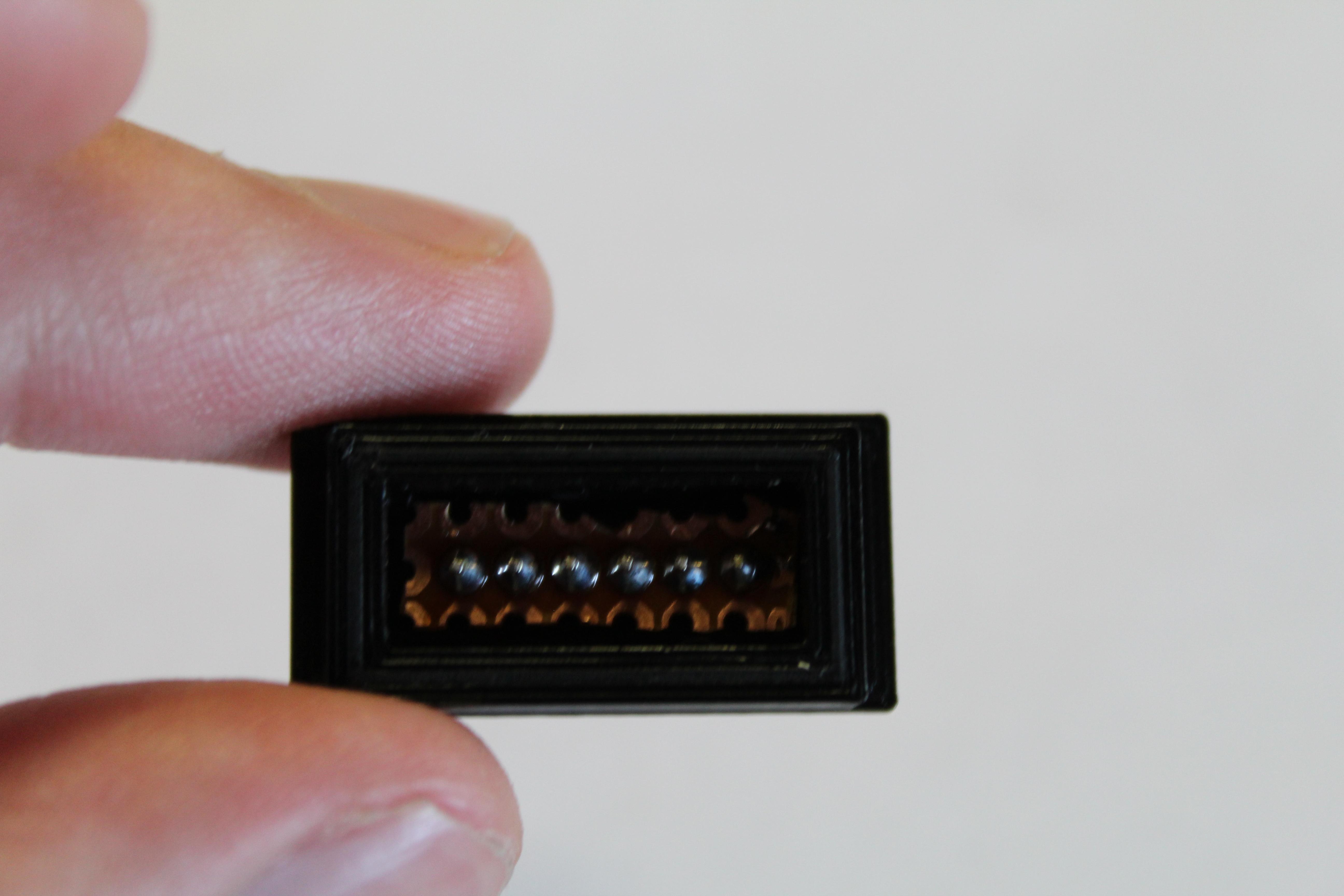 Shift Register Keyboard for Arduino : 8 Steps (with Pictures ...