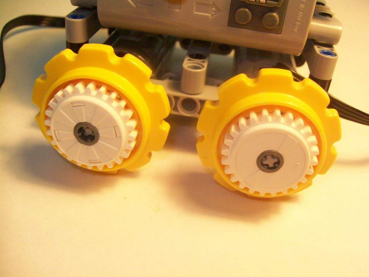 Lego Power Functions Mini Tank V2.0 : 8 Steps (with Pictures ...