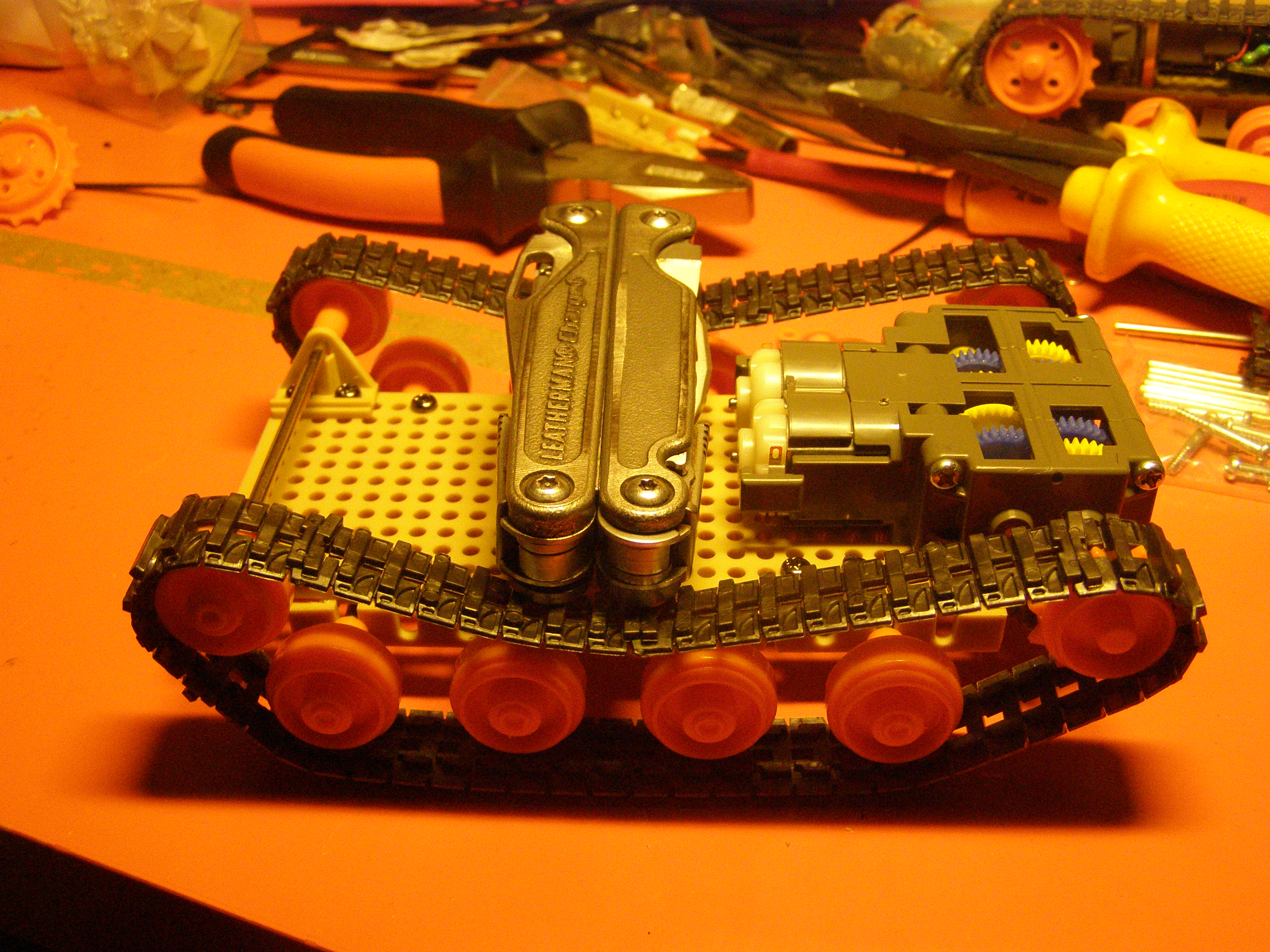 Tank Platform : 10 Steps - Instructables