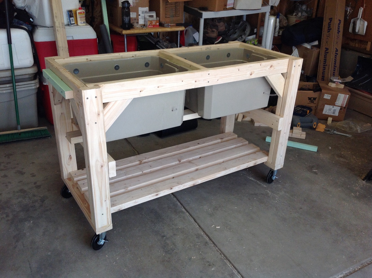 Self-Watering Veggie Table : 15 Steps (with Pictures) - Instructables