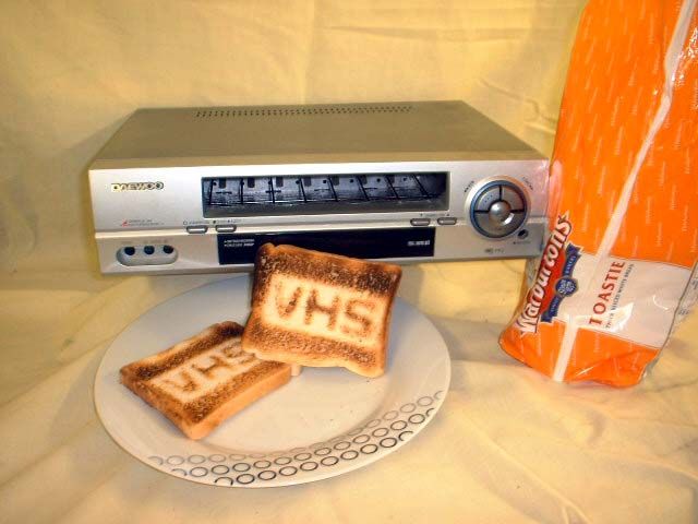 How to Make a VHS Video Toaster : 8 Steps (with Pictures) - Instructables