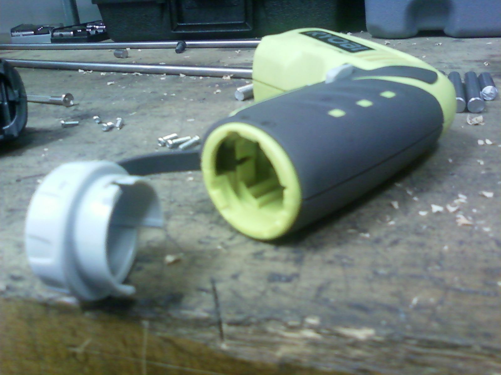 Ryobi 4V Cordless Snips Safety Hack (Defeating the Safety) : 5 Steps ...