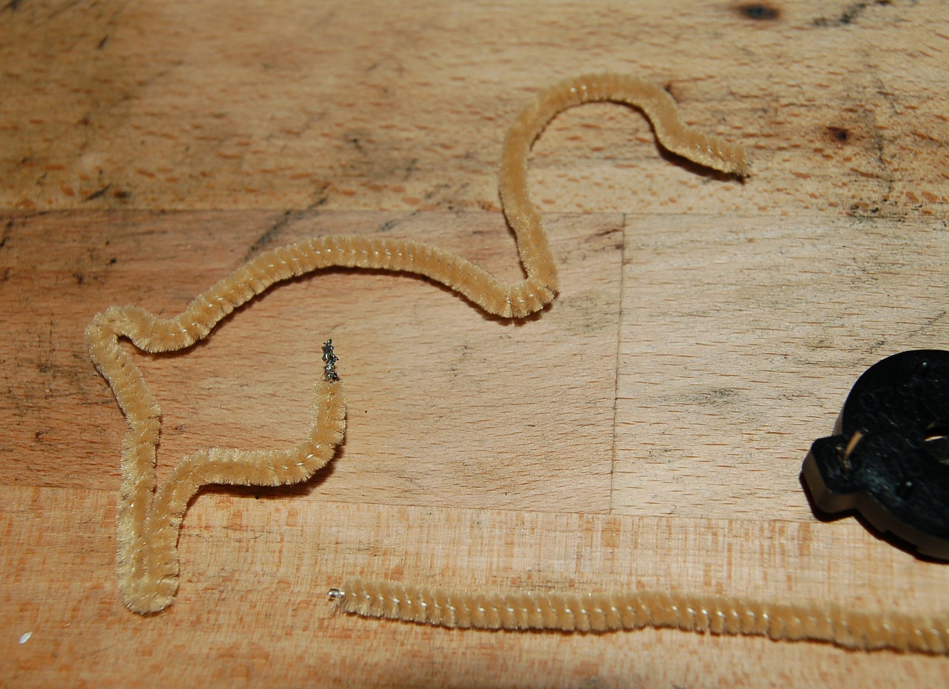 Pipe Cleaner LED Christmas Decorations : 4 Steps - Instructables