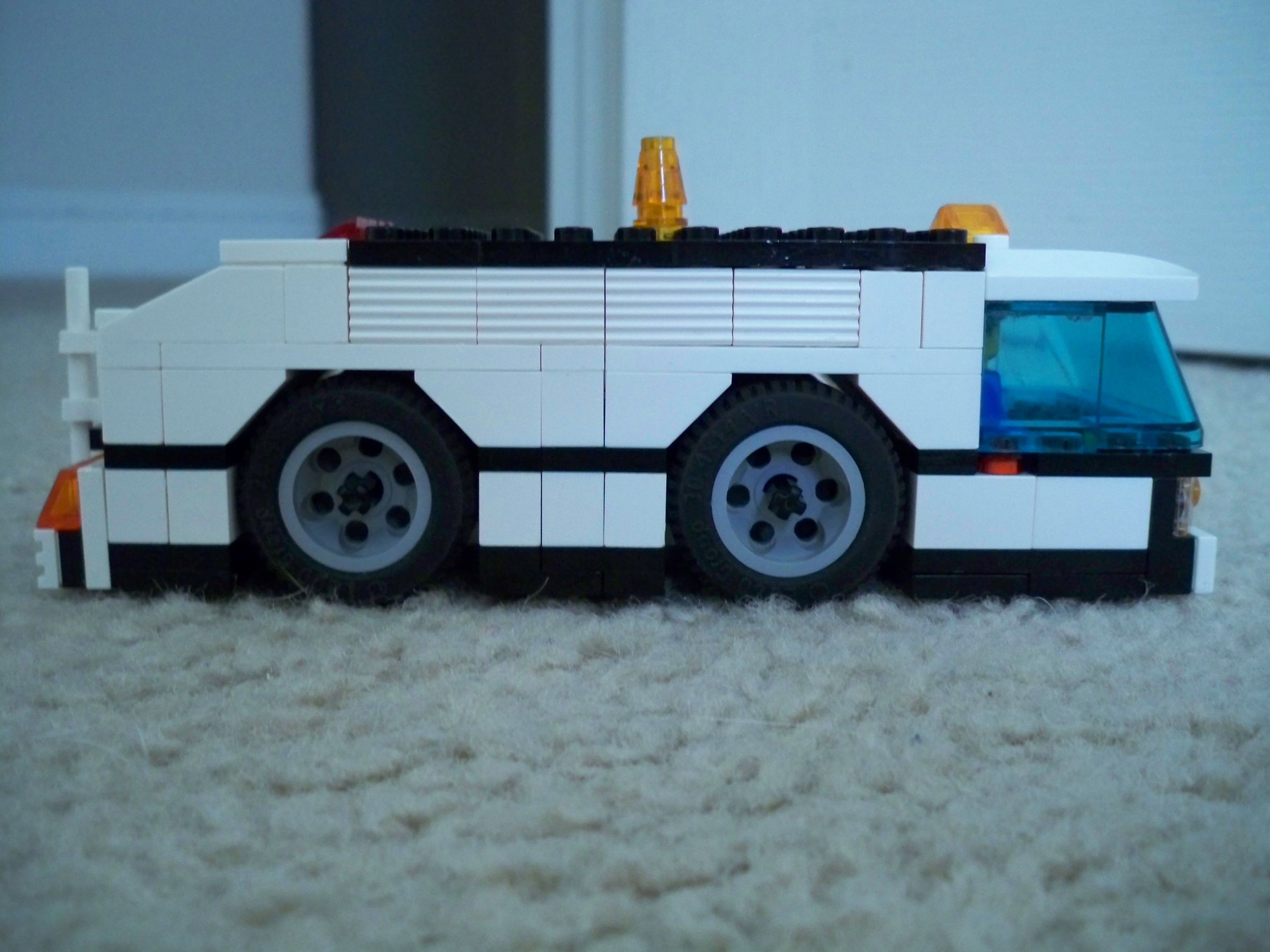 LEGO Airplane Tug - Instructables