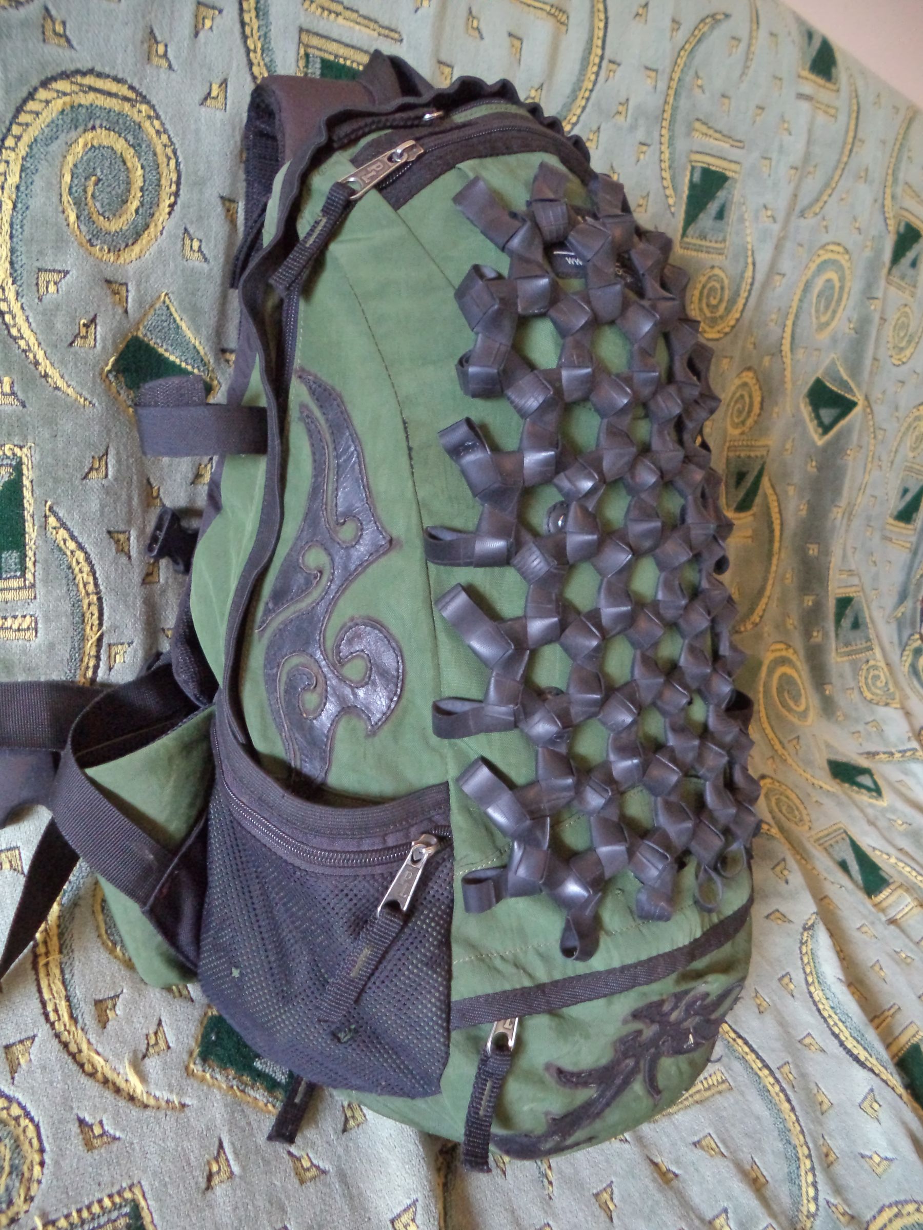 Backpack Cargo Net From Inner Tubes : 26 Steps (with Pictures ...